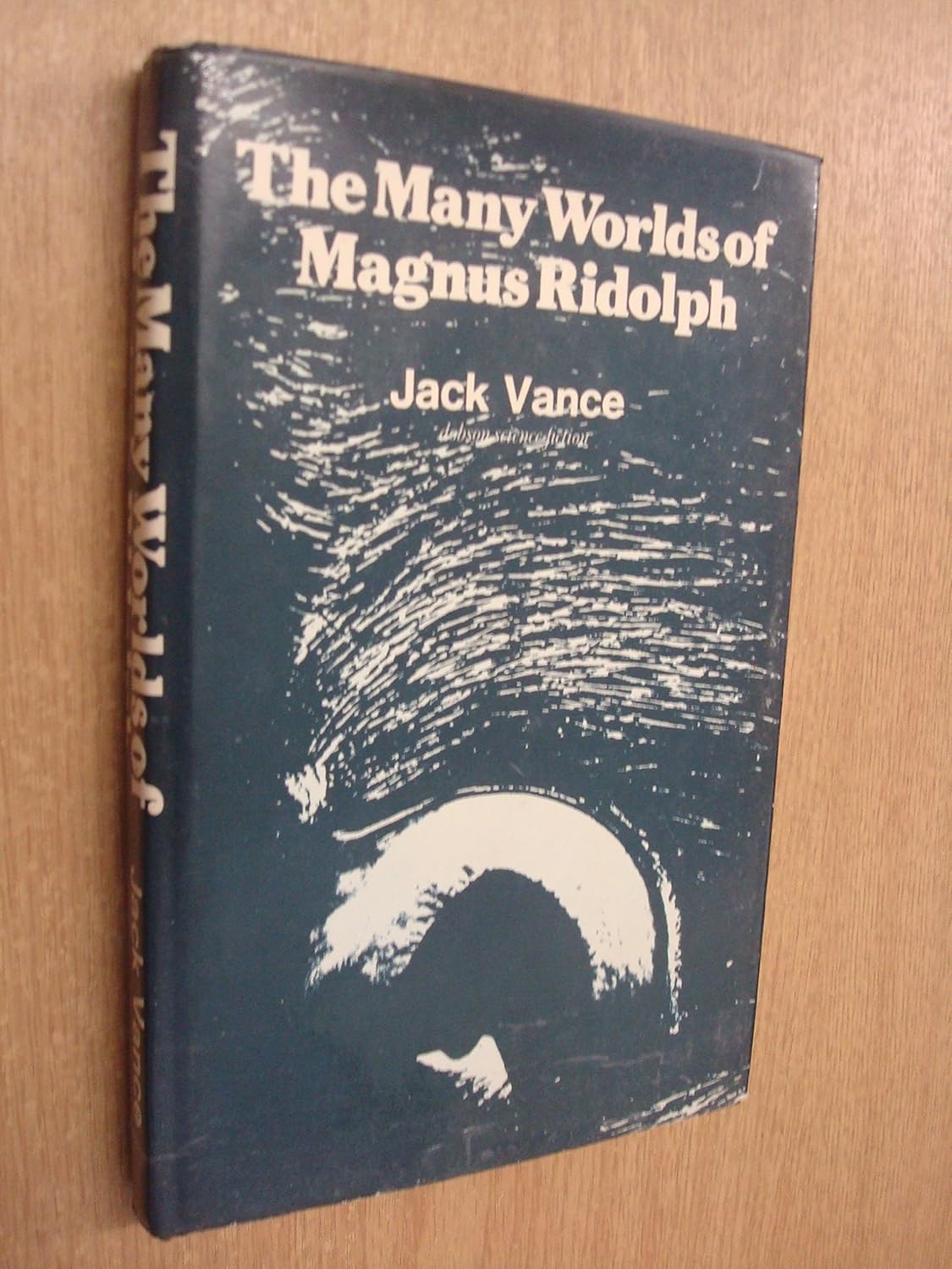 The Many Worlds of Magnus Ridolph: Jack Vance: Amazon.com: Books