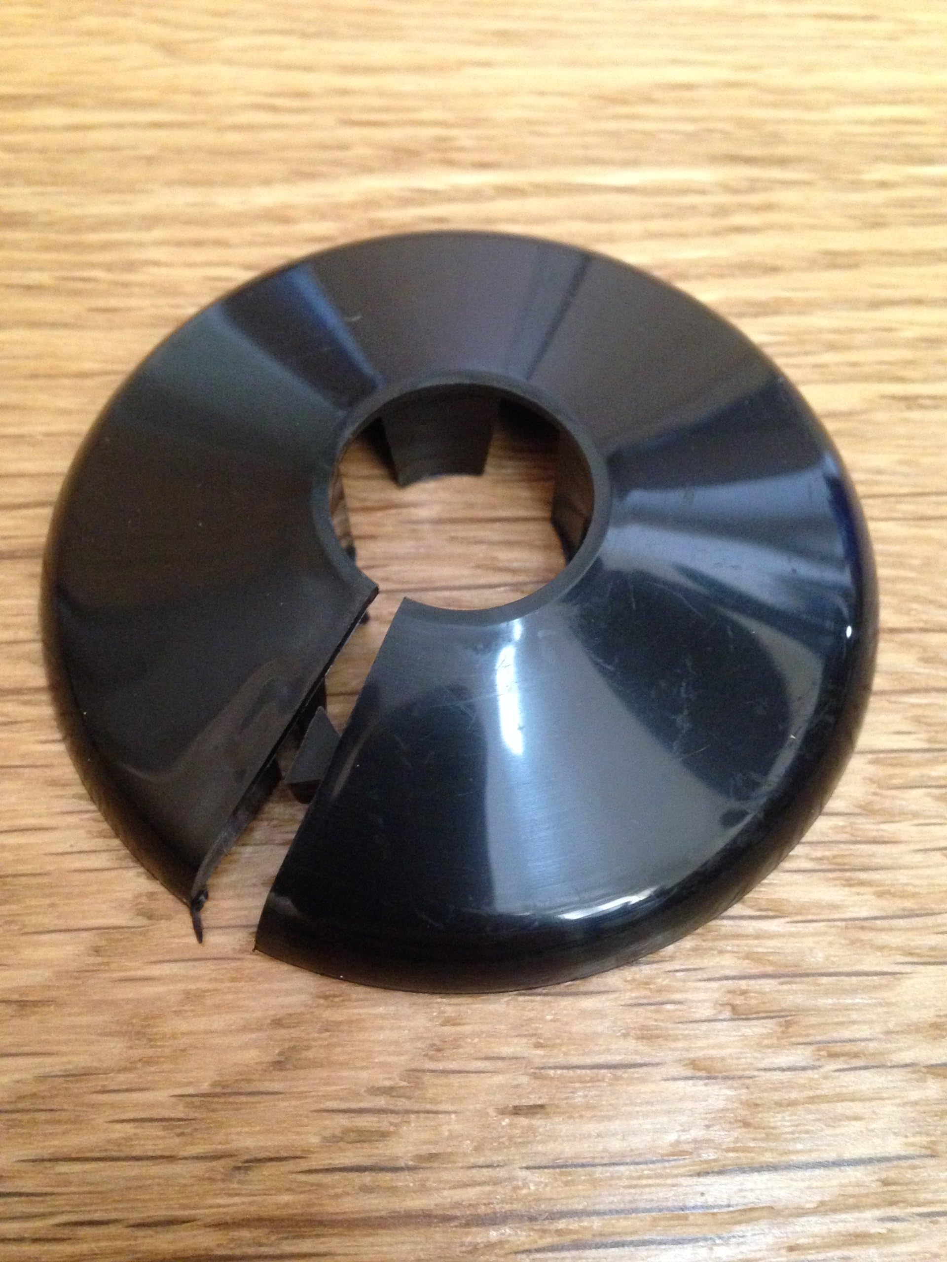 Talon Black Plastic Pipe Cover pk of 2 for 15mm Pipe : Amazon.co.uk ...