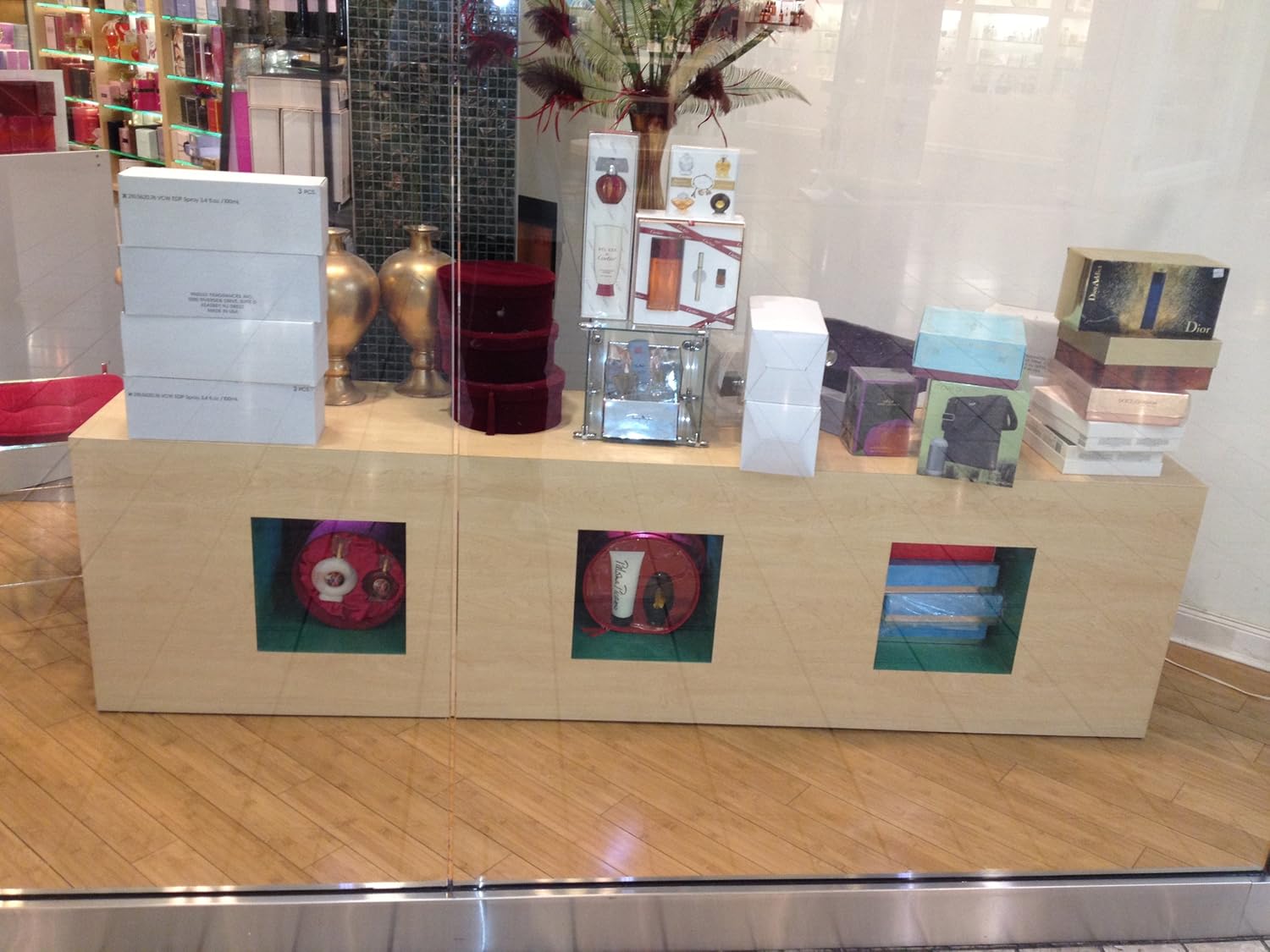 Amazon.com: Beautiful Window Display with lights for retail store ...