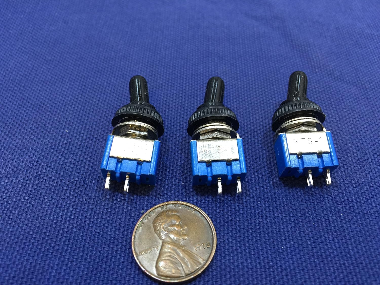 Amazon.com: 3 Pieces Waterproof Boot Toggle Switch Spst Mts-101 6mm 1/4 ...