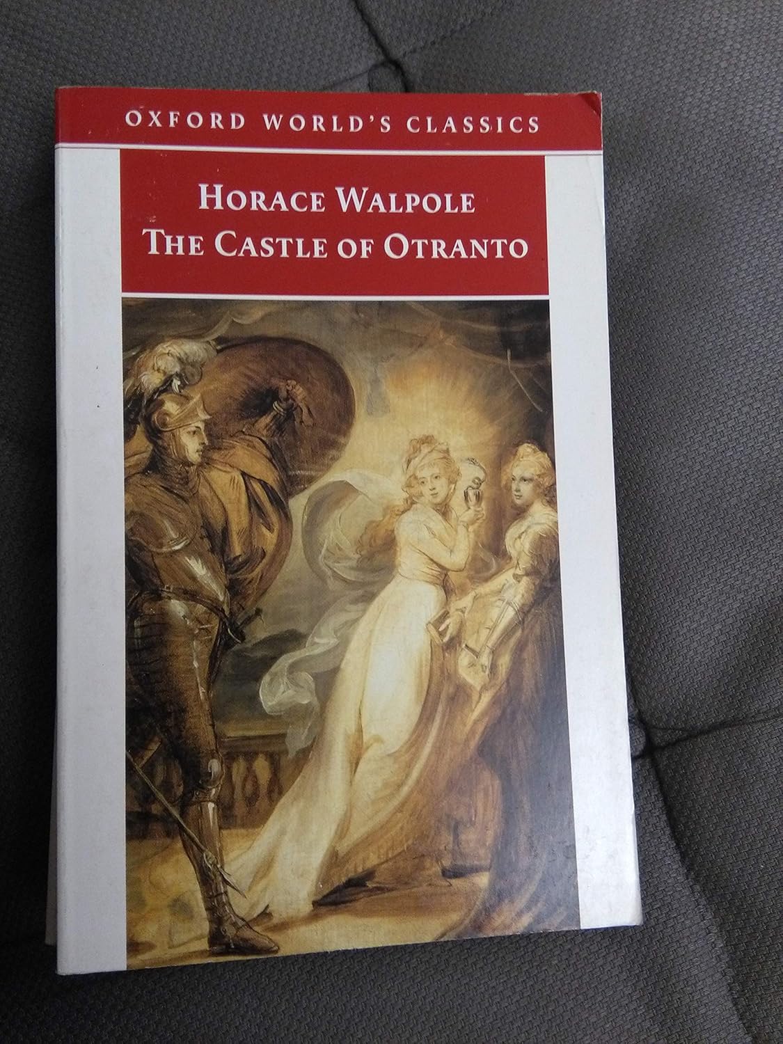 Amazon.com: The Castle of Otranto: A Gothic Story: 9780192834409 ...