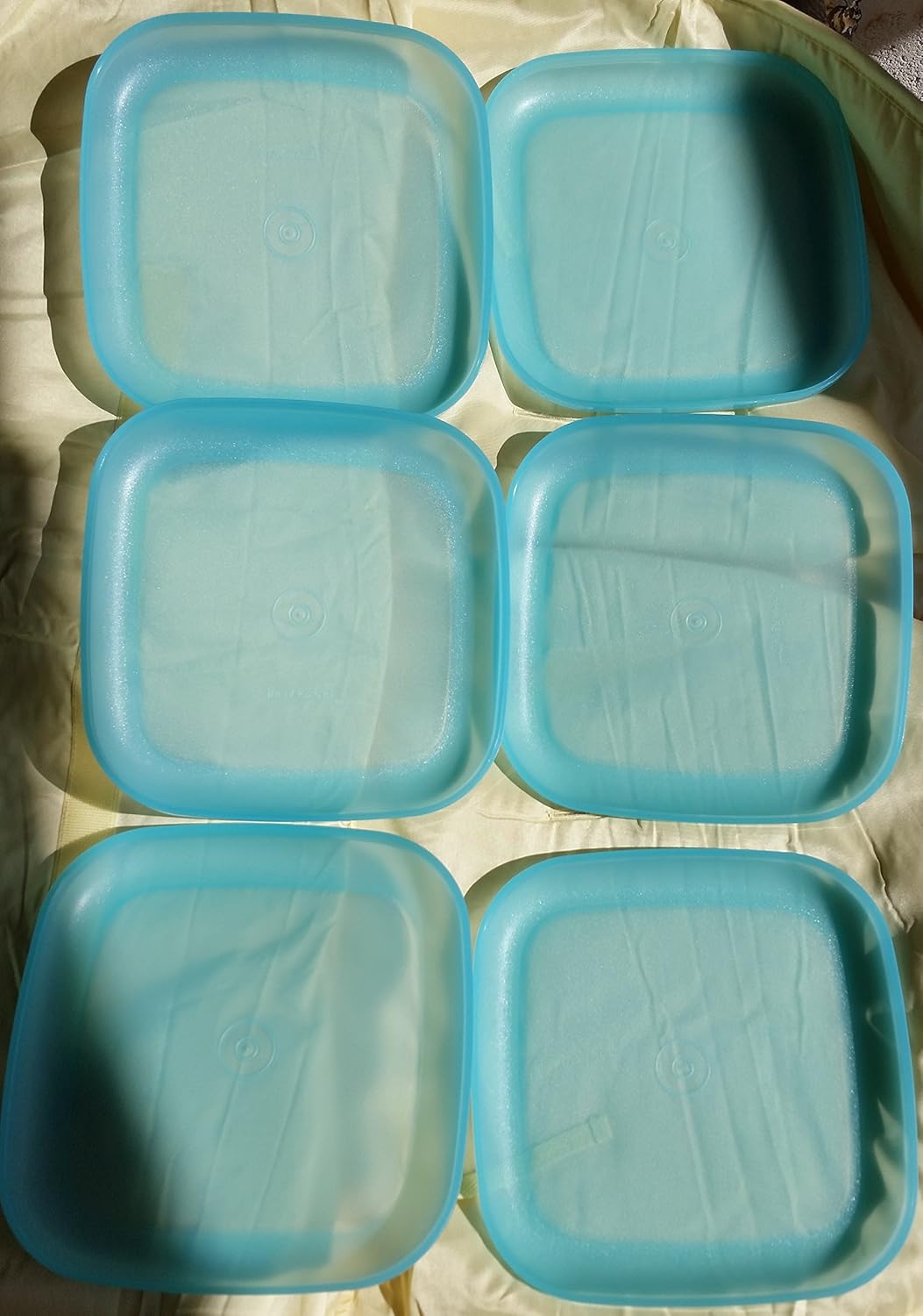 Amazon.com | Tupperware Luncheon Plates Set of 6 in Aqua Blue: Plates