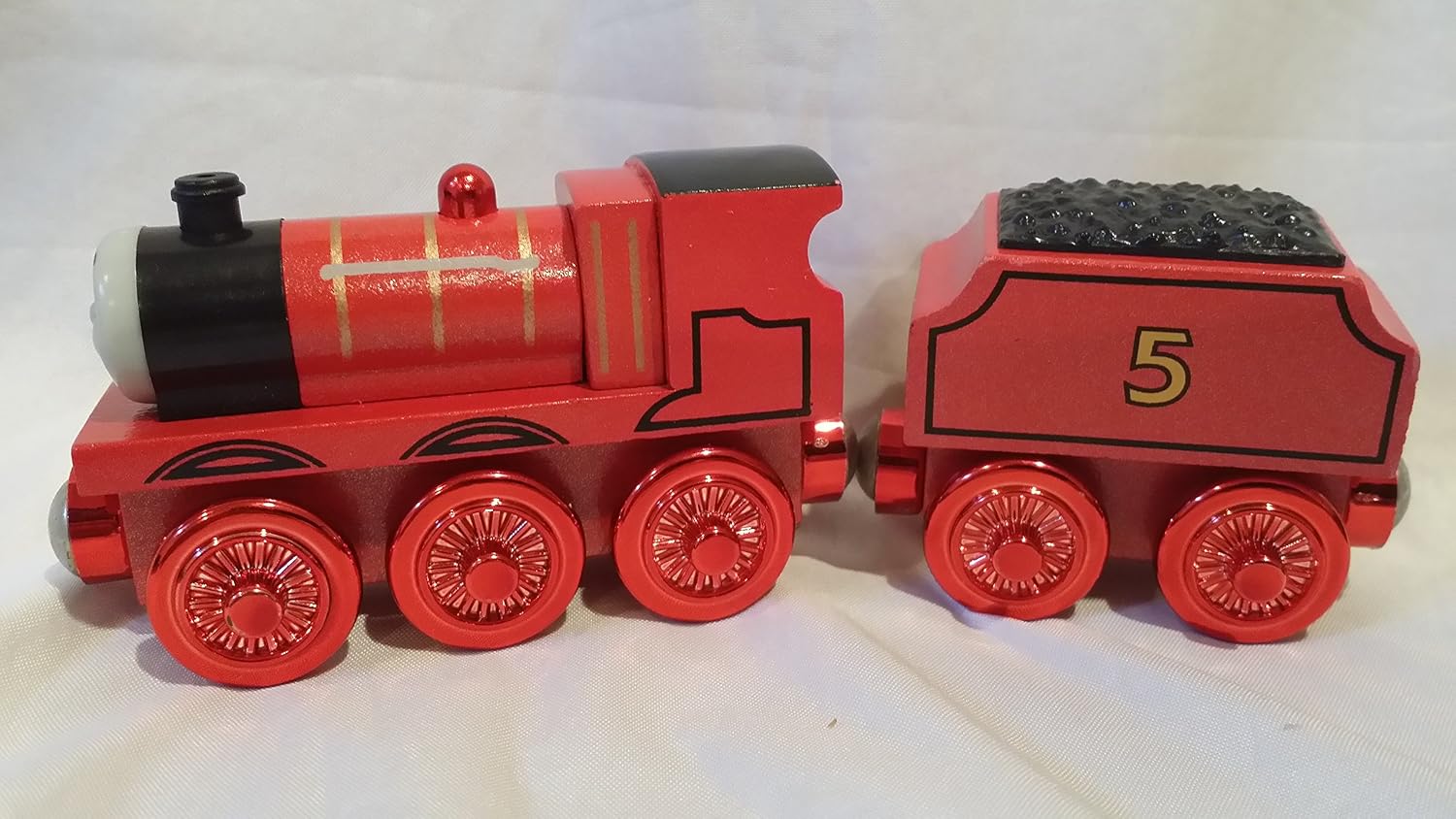 Amazon.com: Thomas the Tank Engine wooden rail Red Metallic James 99 ...