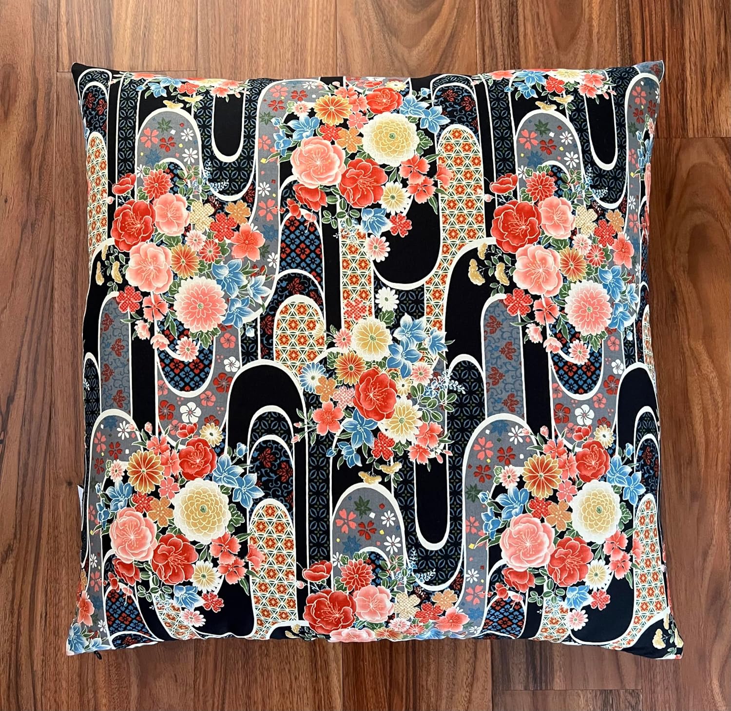 Amazon.com: Atelier Sanba Zabuton Floor Pillow with Removable Cover - Traditional Japanese Decor ...