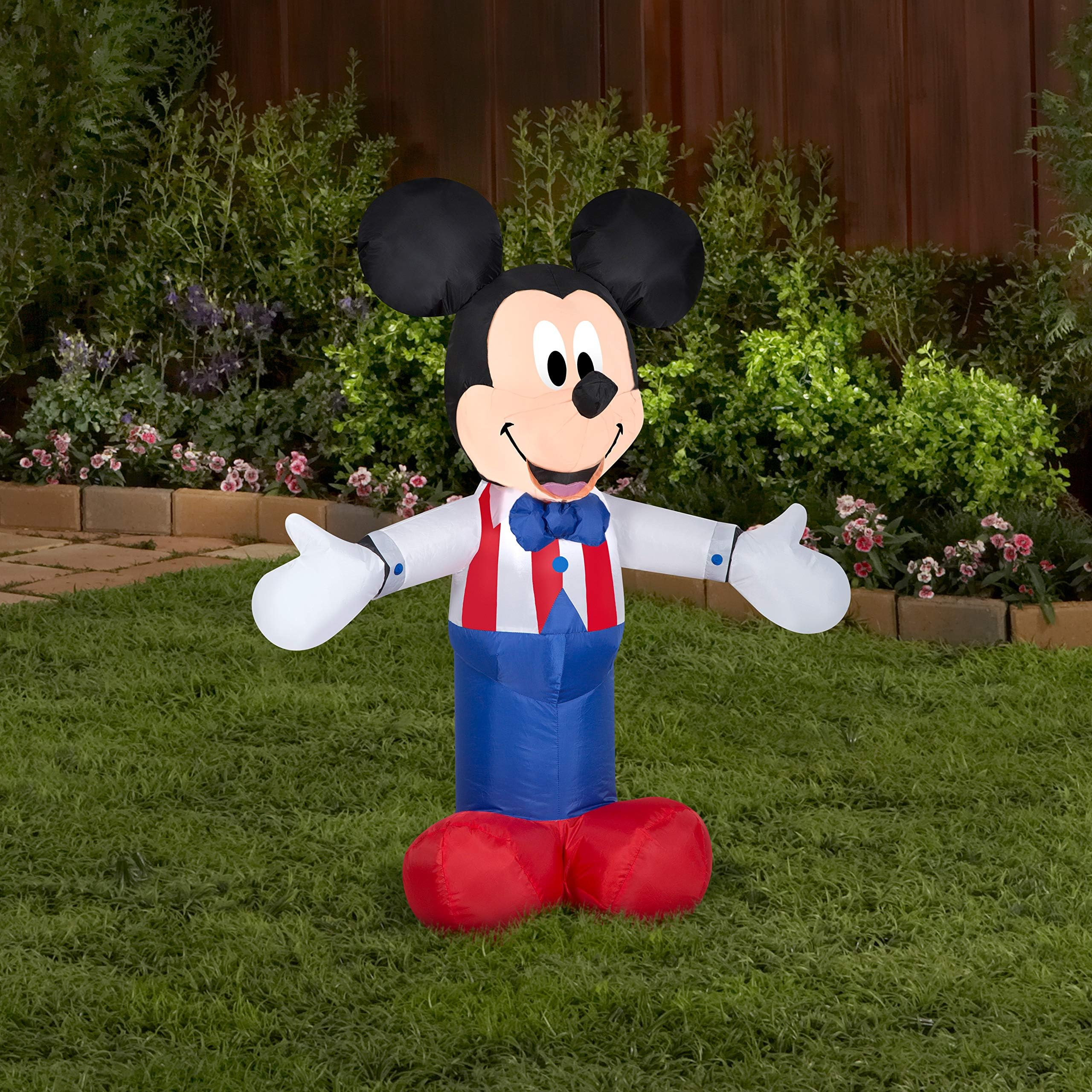 Amazon.com: Gemmy Airblown Inflatable Patriotic Mickey Mouse, 3.5 ft ...