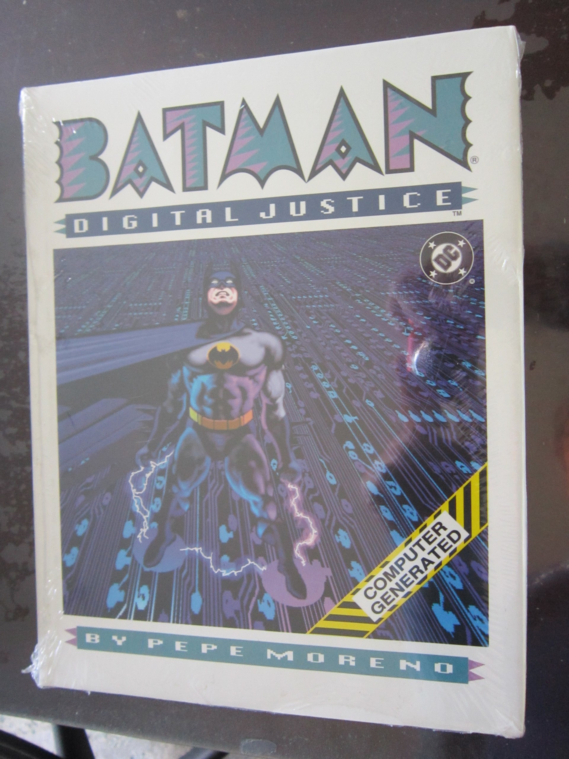 Batman : Digital Justice: Pepe Moreno: 9780930289874: Amazon.com: Books