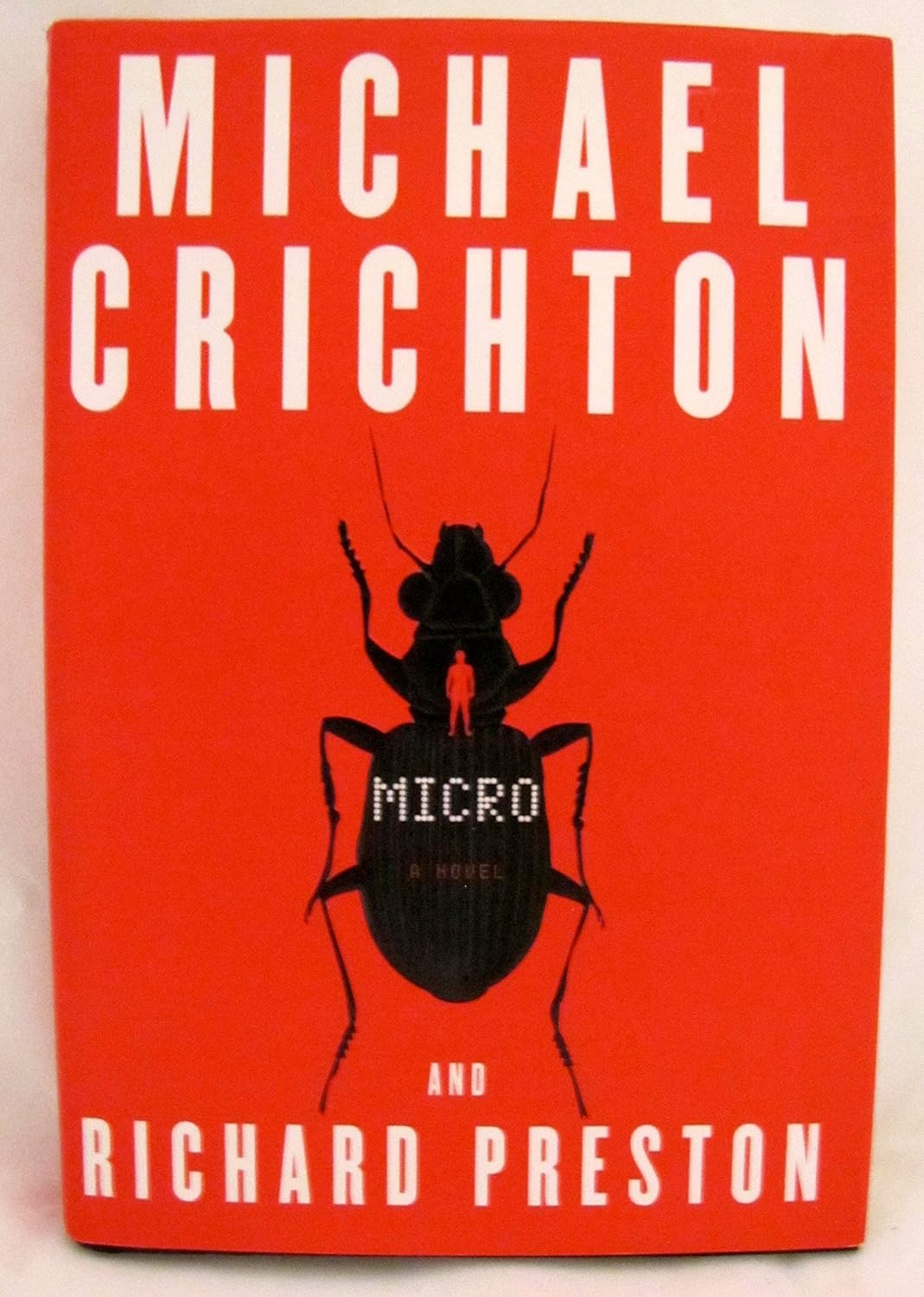 Amazon.com: Micro: A Novel: 9780060873028: Crichton, Michael, Preston ...