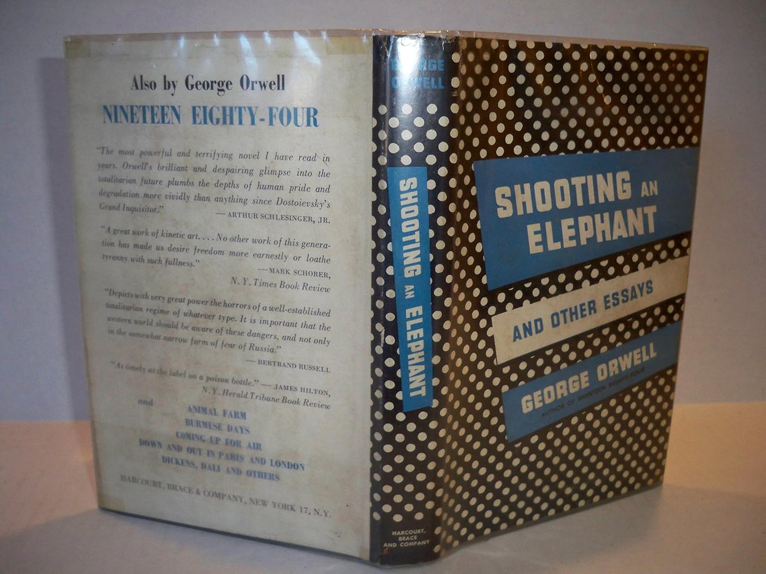 Shooting An Elephant and Other Essays: orwell, george: 9781299495944 ...
