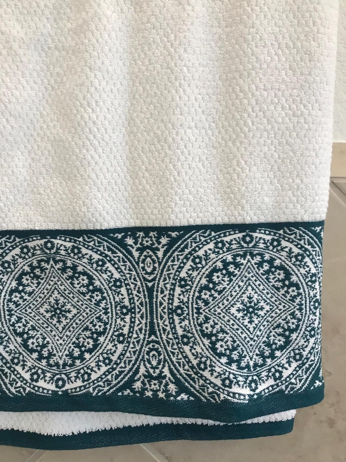 Amazon.com: HD Designs Bath Towel (Emerald Green) : Home & Kitchen