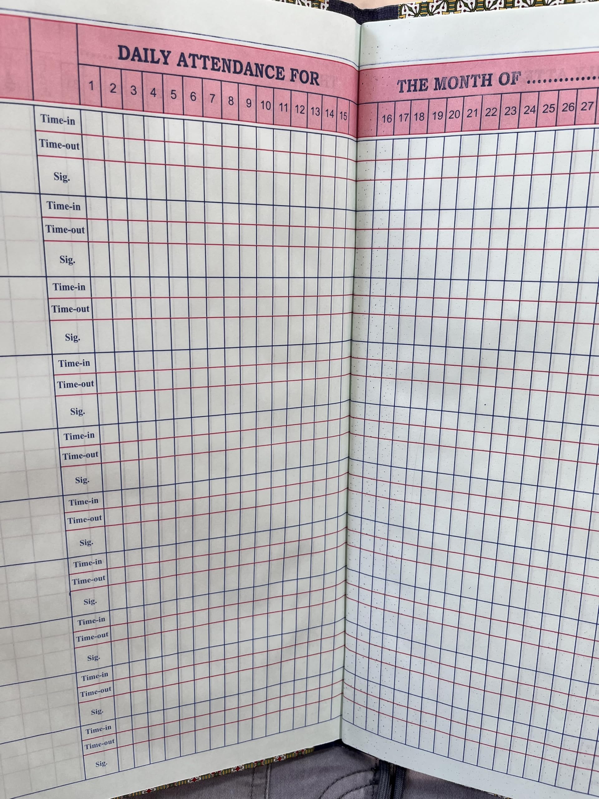 Daily Attendance Register Book, Daily Time-in Time-Out Log, 60 Pages ...