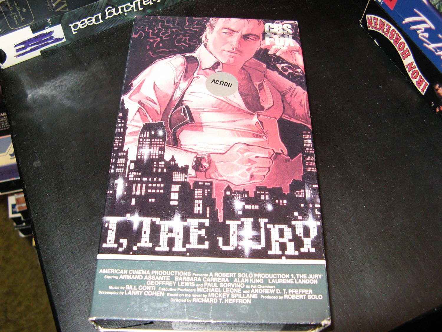 Amazon.com: I, The Jury [VHS] : Armand Assante, Barbara Carrera ...