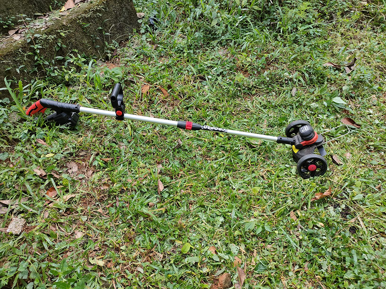 Crop10 Cordless Grass Trimmer, 24V 4Ah Li-Ion Battery Powered, 2-in-1 ...