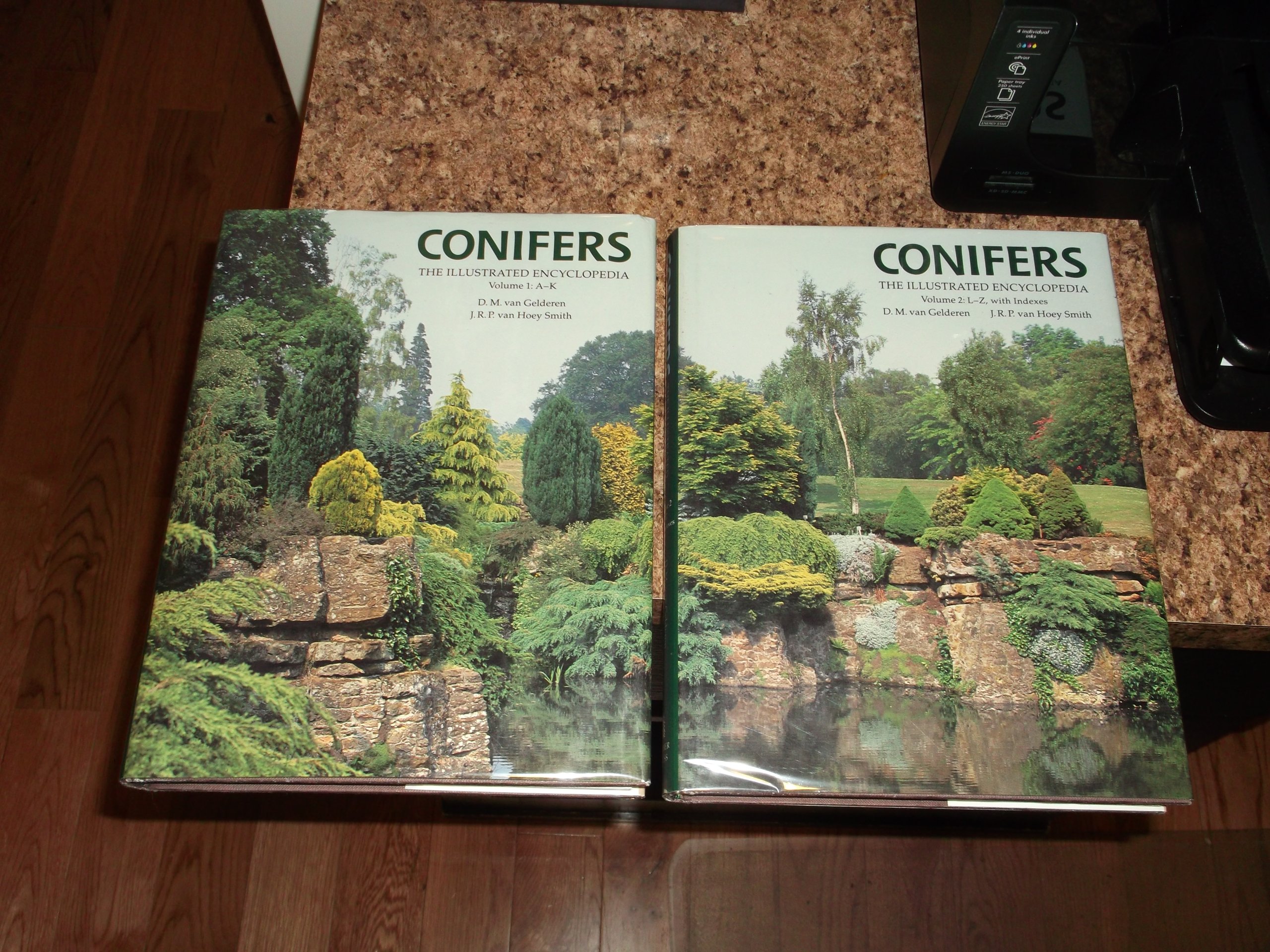 Conifers: The Illustrated Encyclopedia (2 Volumes): D. M. Van Gelderen ...