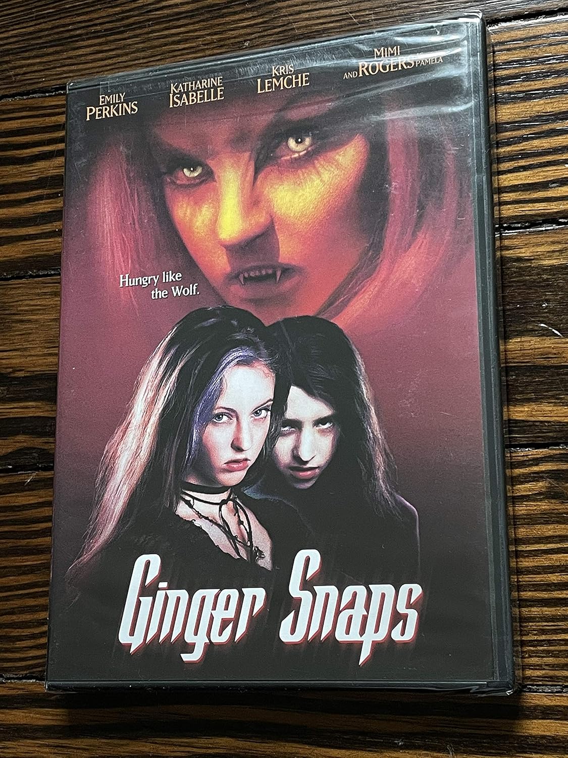 Amazon.com: Ginger Snaps [DVD] : Emily Perkins, Katharine Isabelle ...