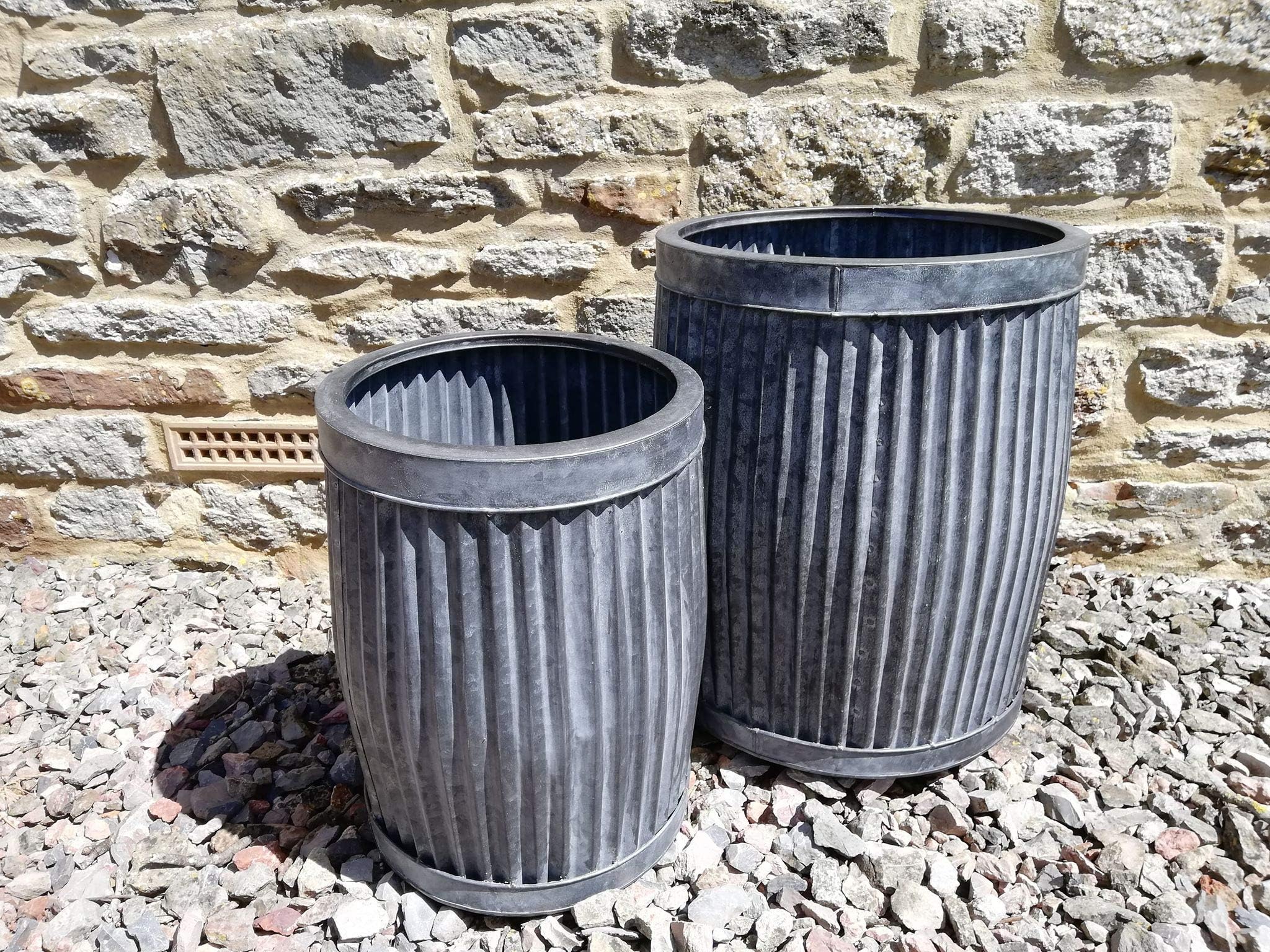 Bowley & Jackson Vintage style galvanised dolly planter : Amazon.co.uk ...