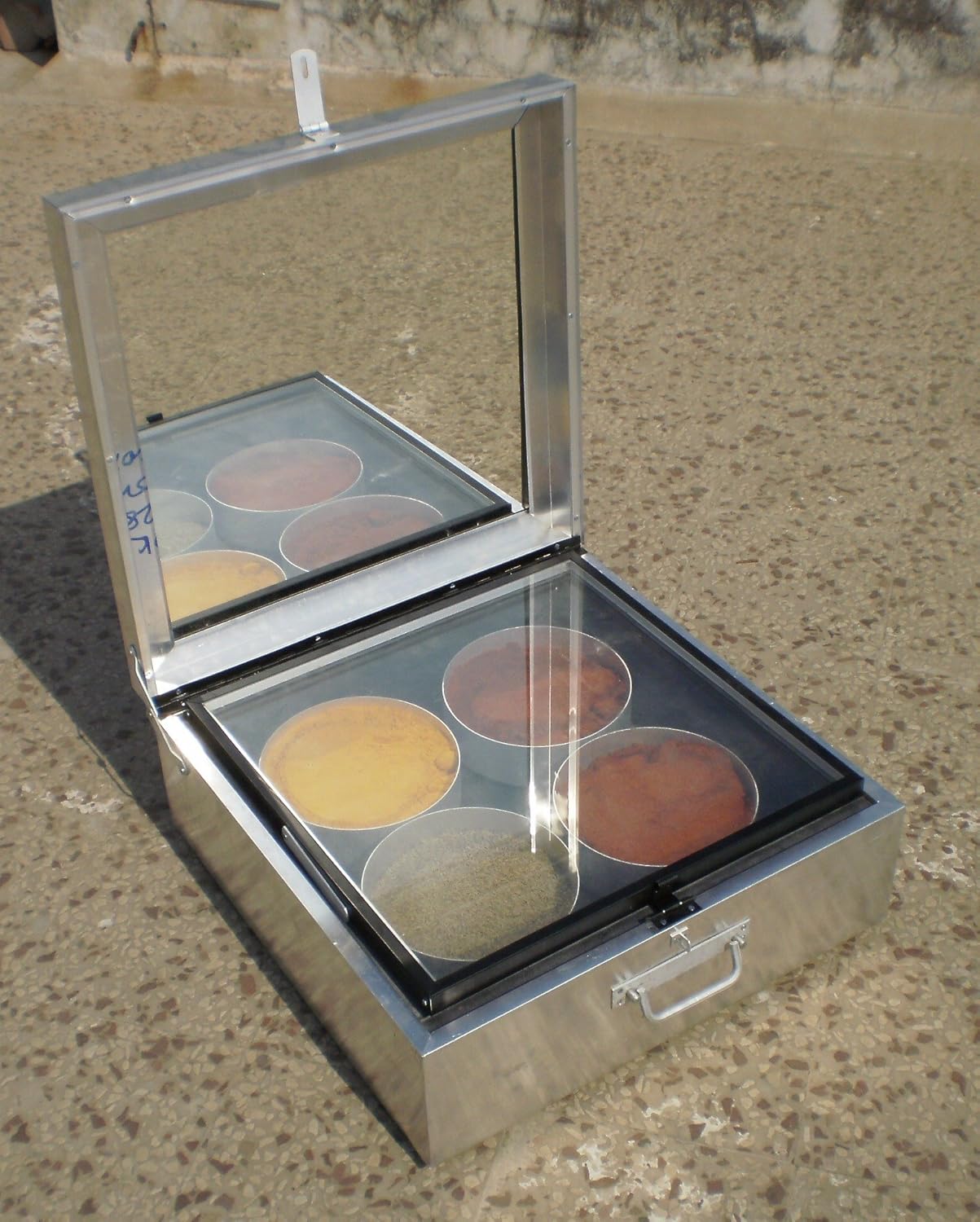 Solar Box Cooker 4 Pot Unbreakble : Amazon.in: Home & Kitchen