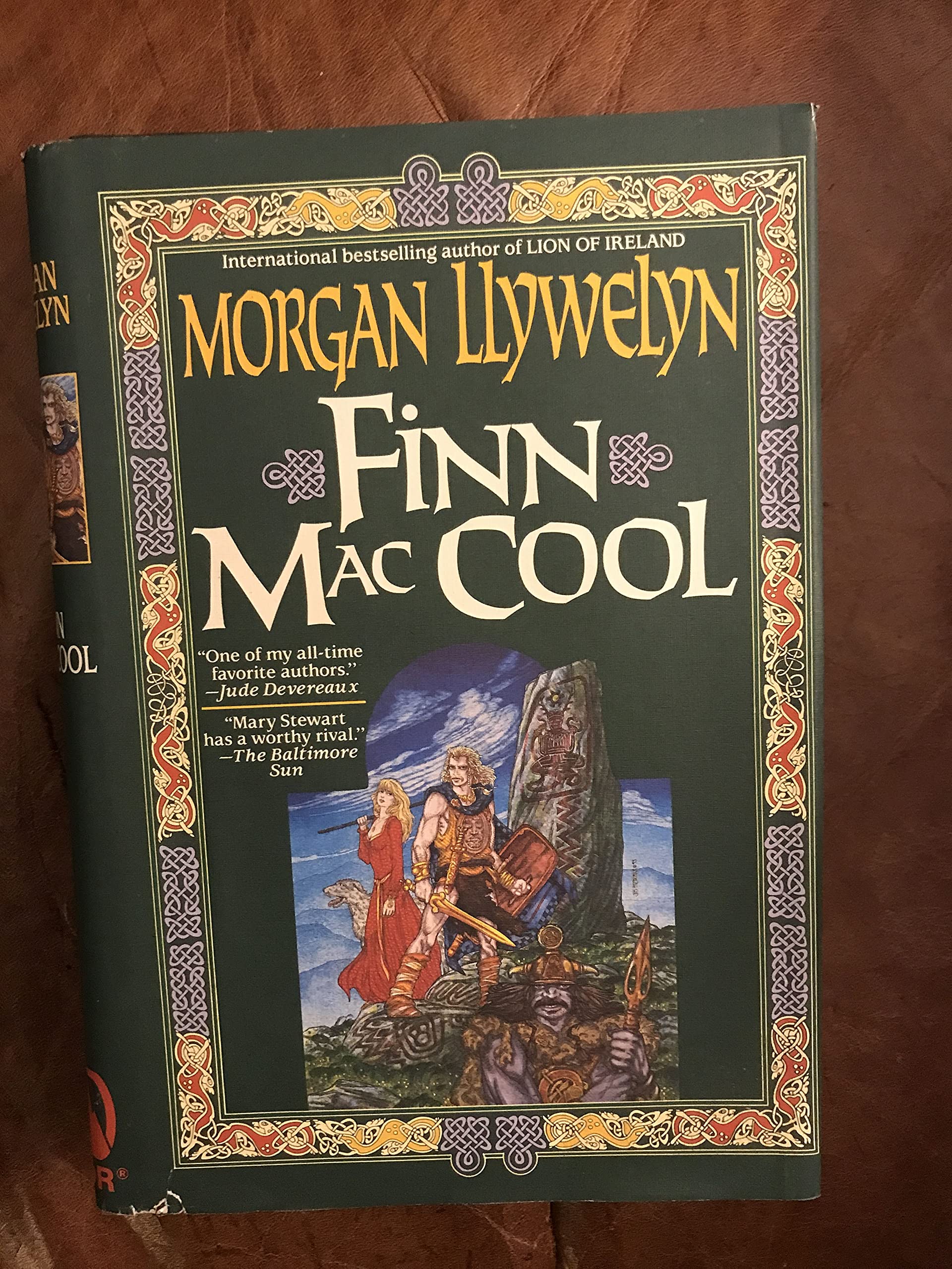 Finn MacCool: Llywelyn, Morgan: 9780312854768: Amazon.com: Books