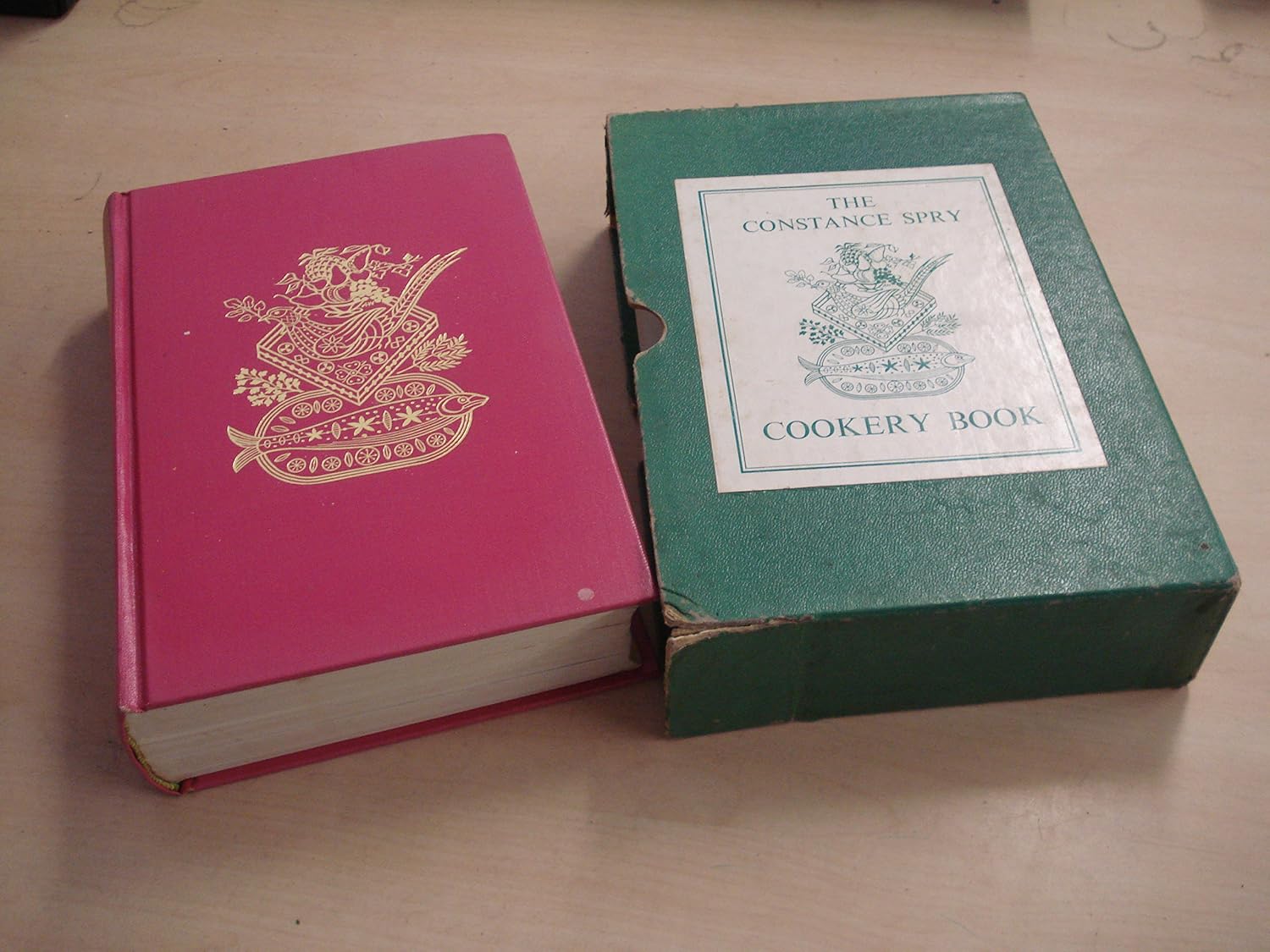 The Constance Spry Cookery Book: Spry, Constance and Rosemary Hume ...