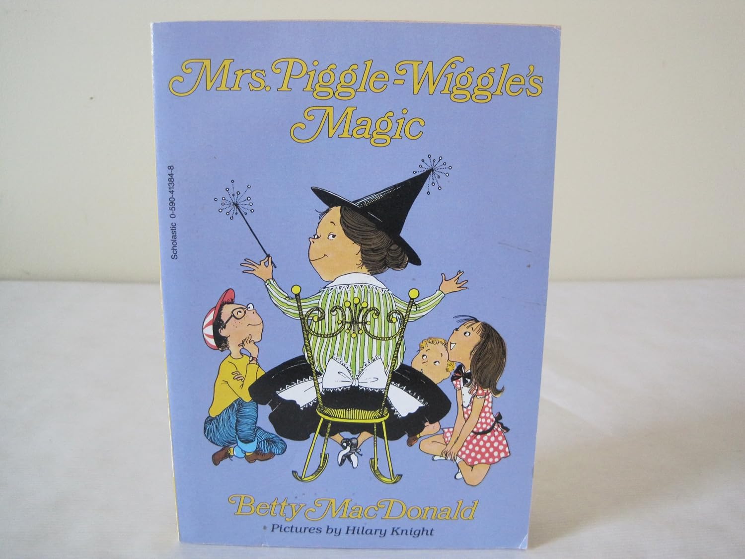 Mrs Piggle Wiggles Magic: Macdonald, Betty: Amazon.com: Books