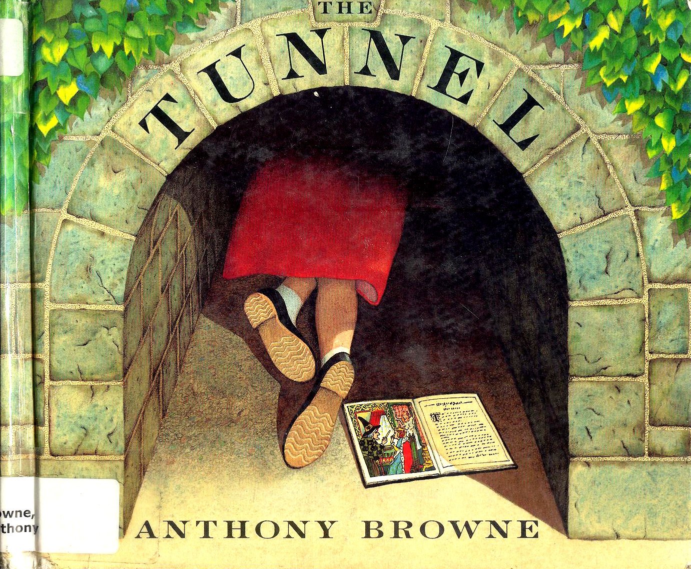 THE TUNNEL: Browne, Anthony: 9780394845821: Amazon.com: Books