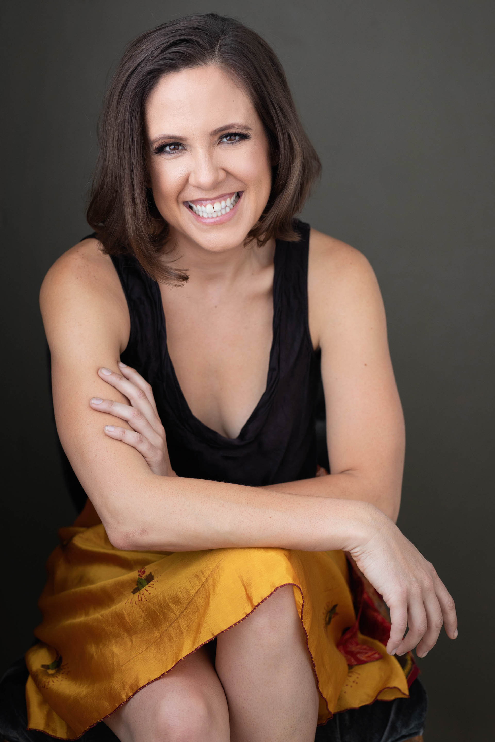 Amazon.com: Shawndra Russell: books, biography, latest update