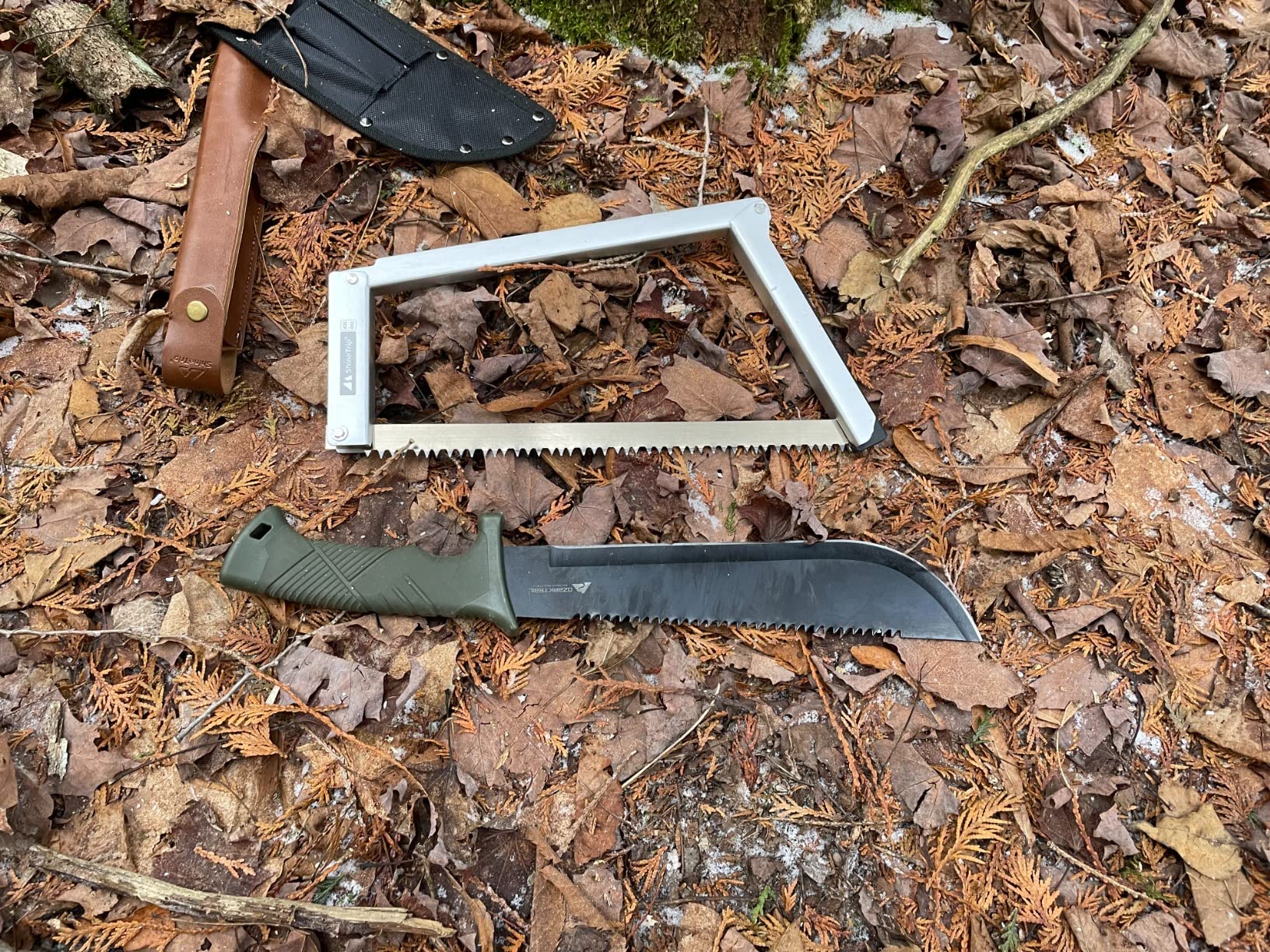 Amazon.com: doorslay Folding Saw with Storage Pouch for Camping ...