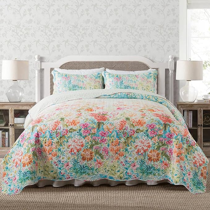 Amazon.com: NEWLAKE Quilt Bedspread Sets- Dreamy Flowers Reversible ...