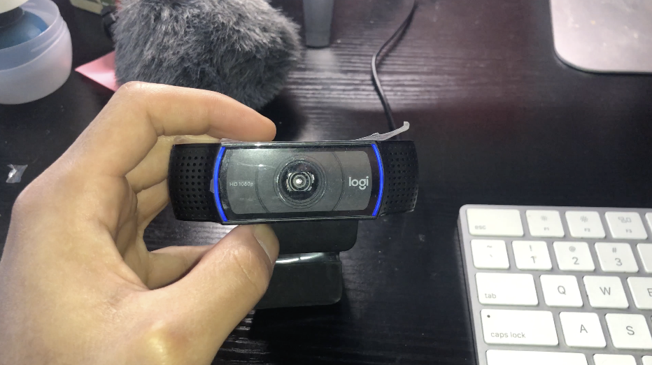 Watch Logitech C920x HD Pro Webcam Review on Amazon Live