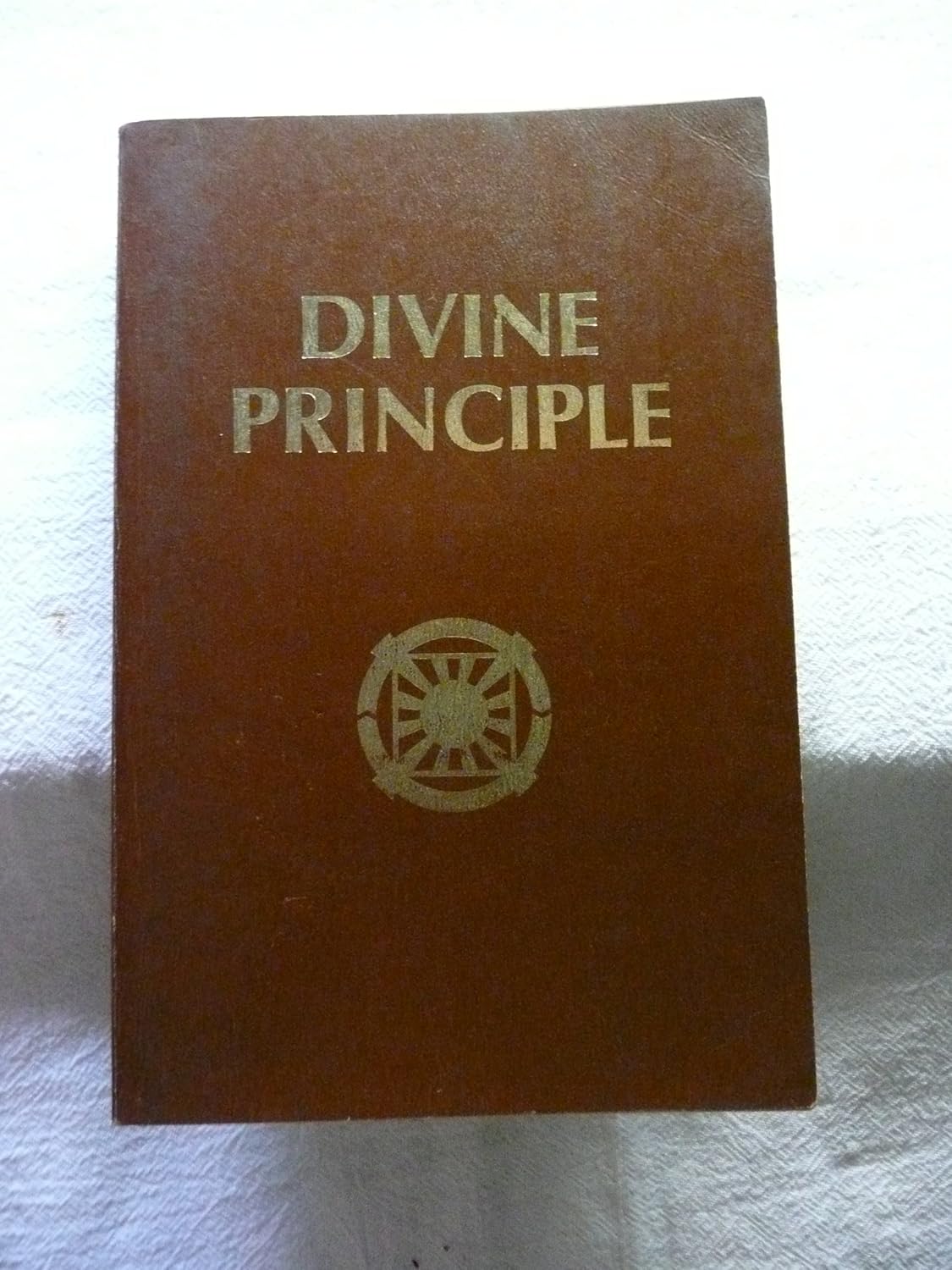 Divine Principle: Moon, Sun Myung: 9780910621038: Amazon.com: Books