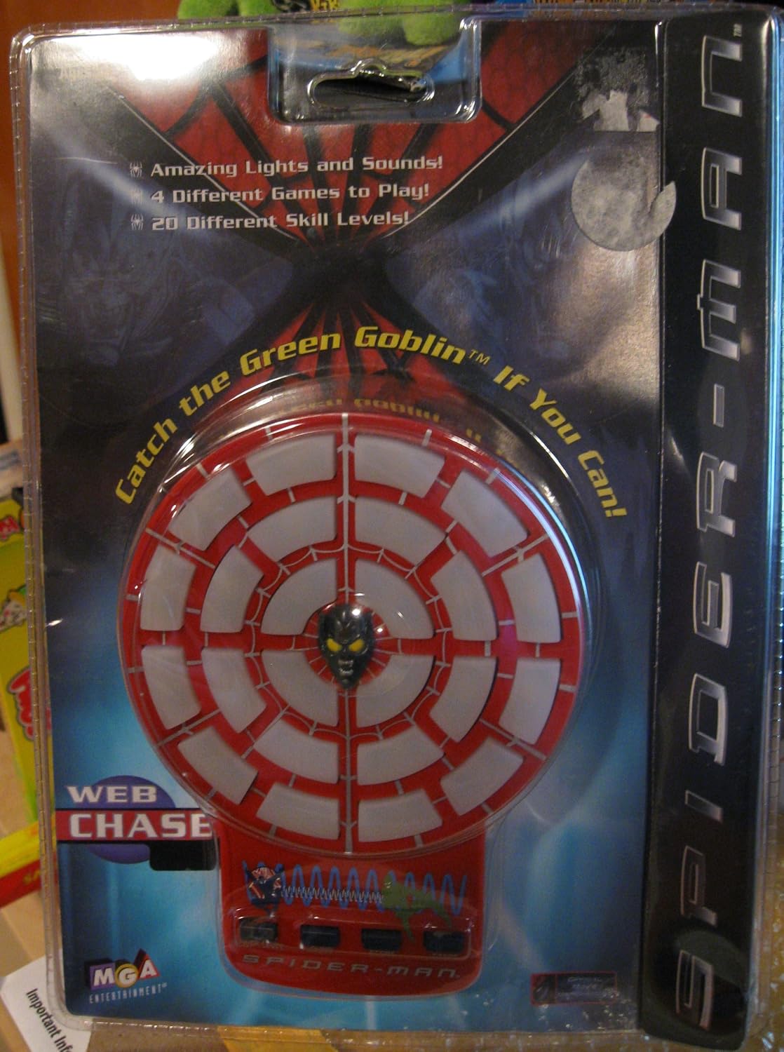 Amazon.com: Spider-Man Web Chase - Electronic Handheld Game (2002) by ...