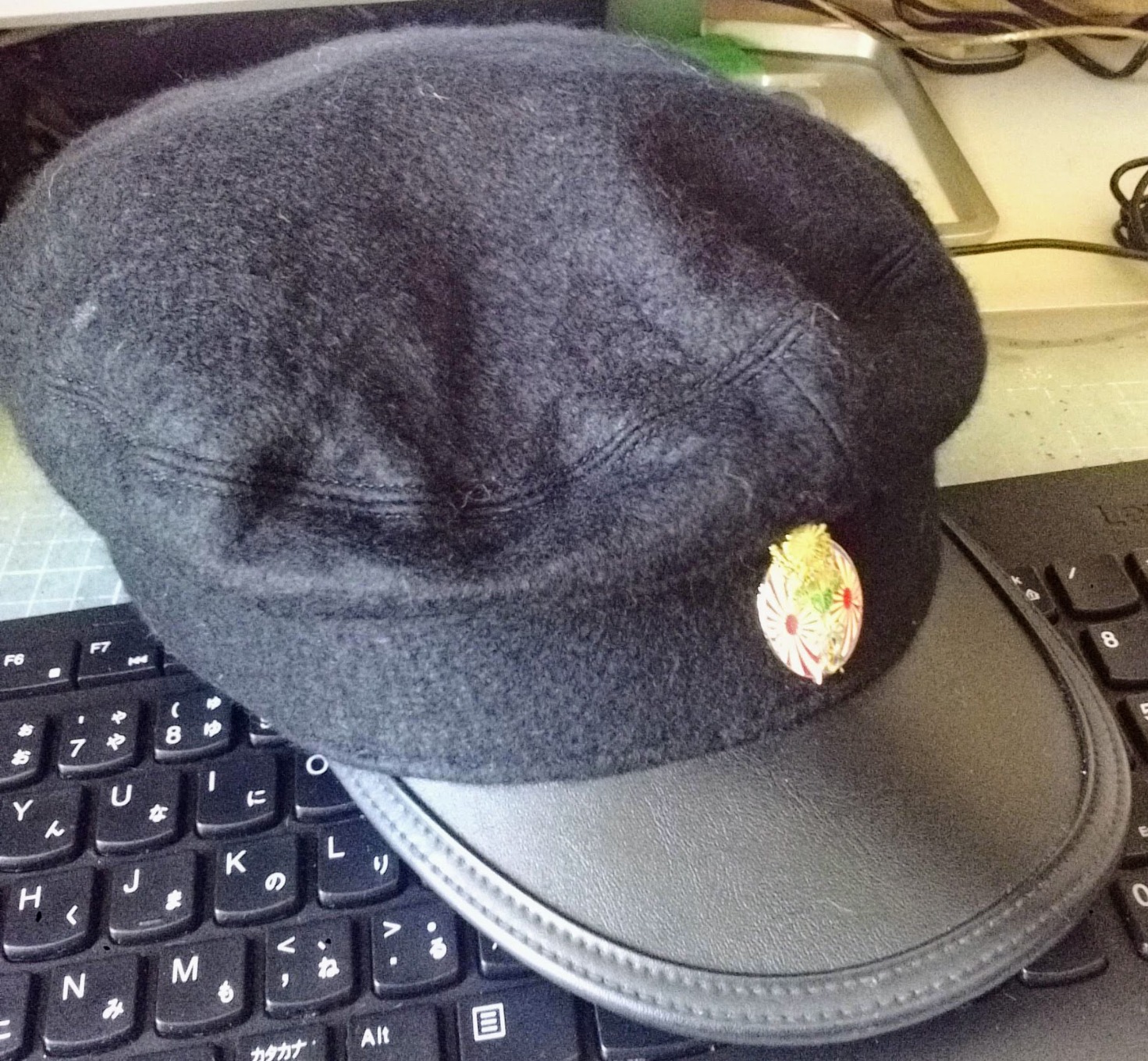 Amazon | Don Flyee 元帥 徽章 ピンバッジ ピンズ バタフライクラッチ 菊花紋 旧日本軍 陸軍 C0003 | バッジ | おもちゃ