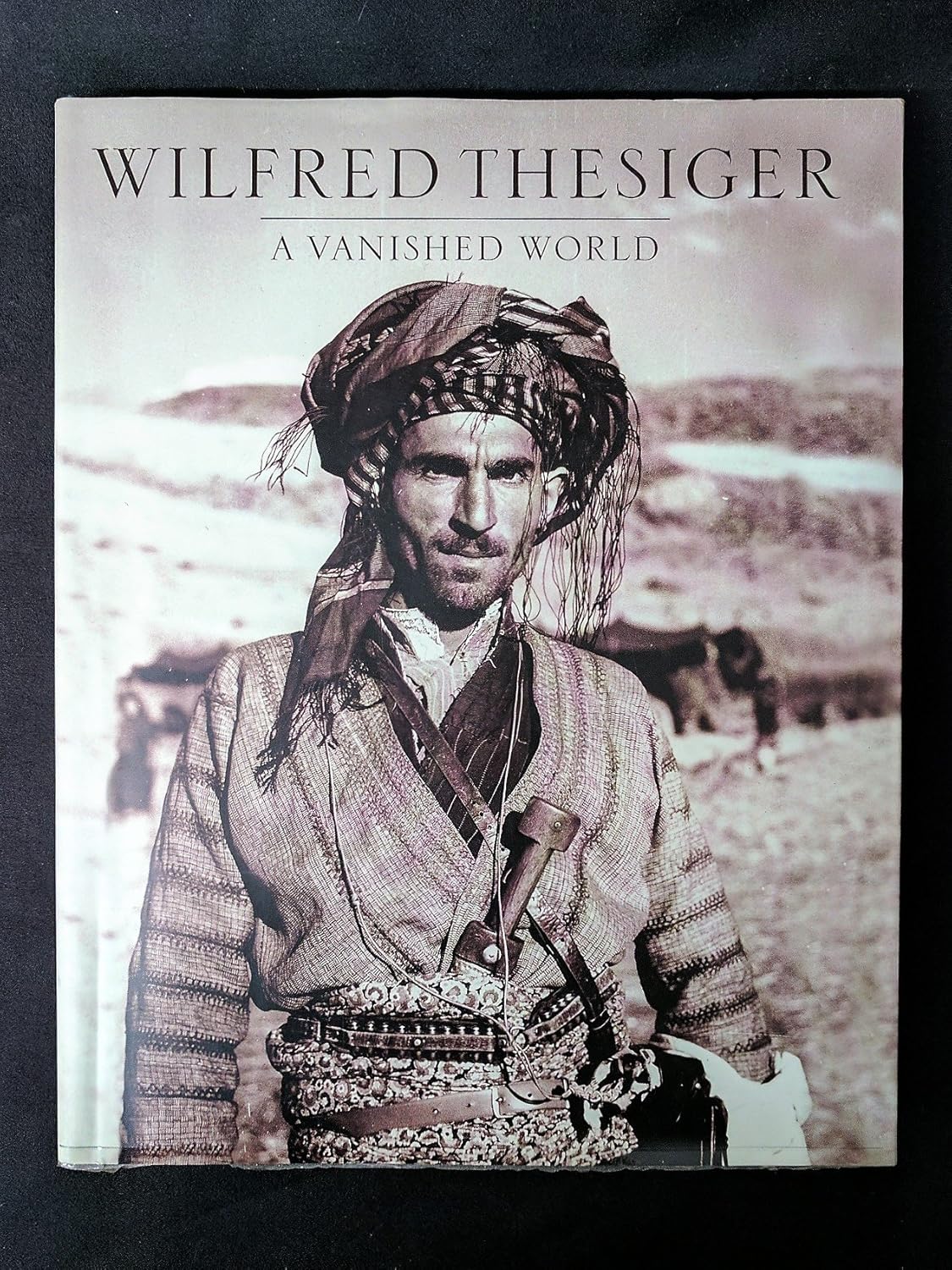 Amazon | A Vanished World | Thesiger, Wilfred, Thesiger, Wilfred ...