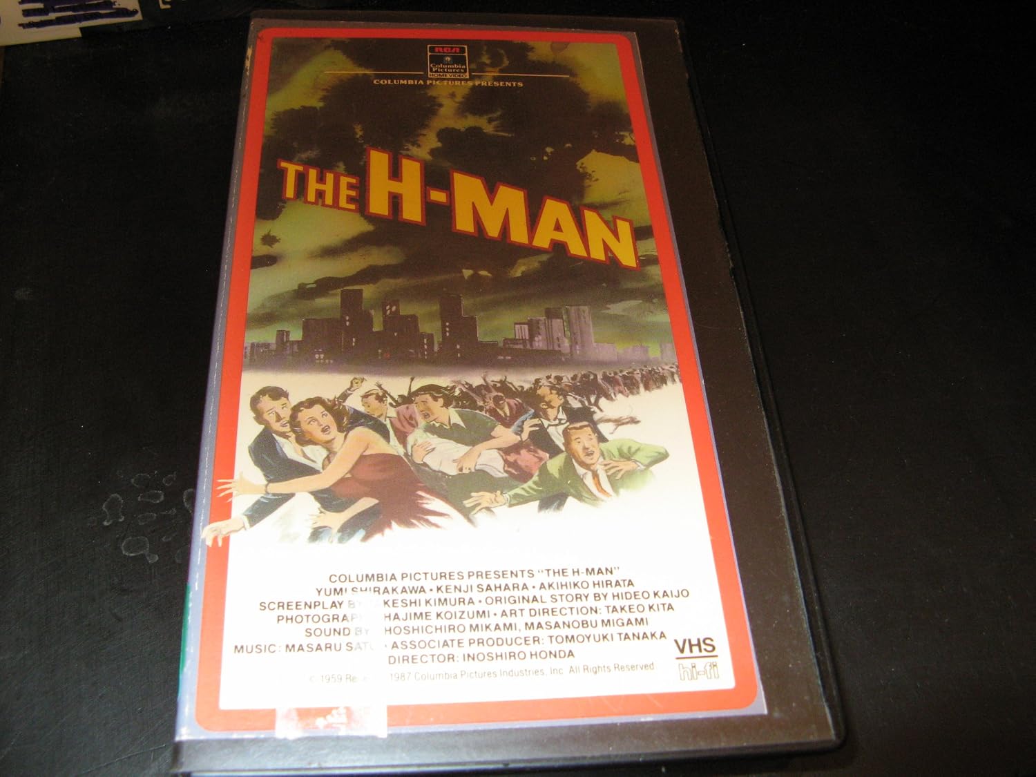 Amazon.com: The H-Man : Yumi Shirakawa, Kenji Sahara, Akihiko Hirata ...