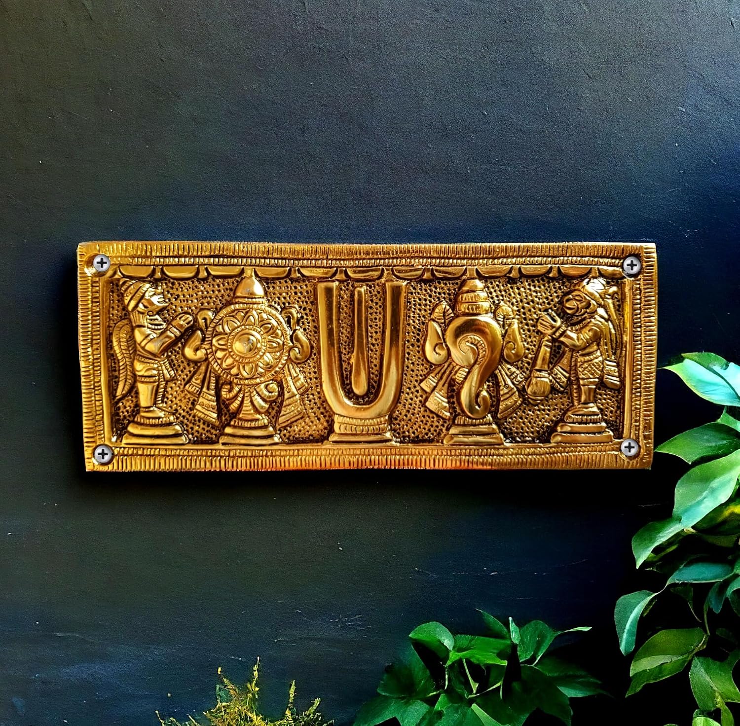 Amazon.com: RED DRAGON Metal Vishnu Sanku Chakra Namam with Garuda and ...