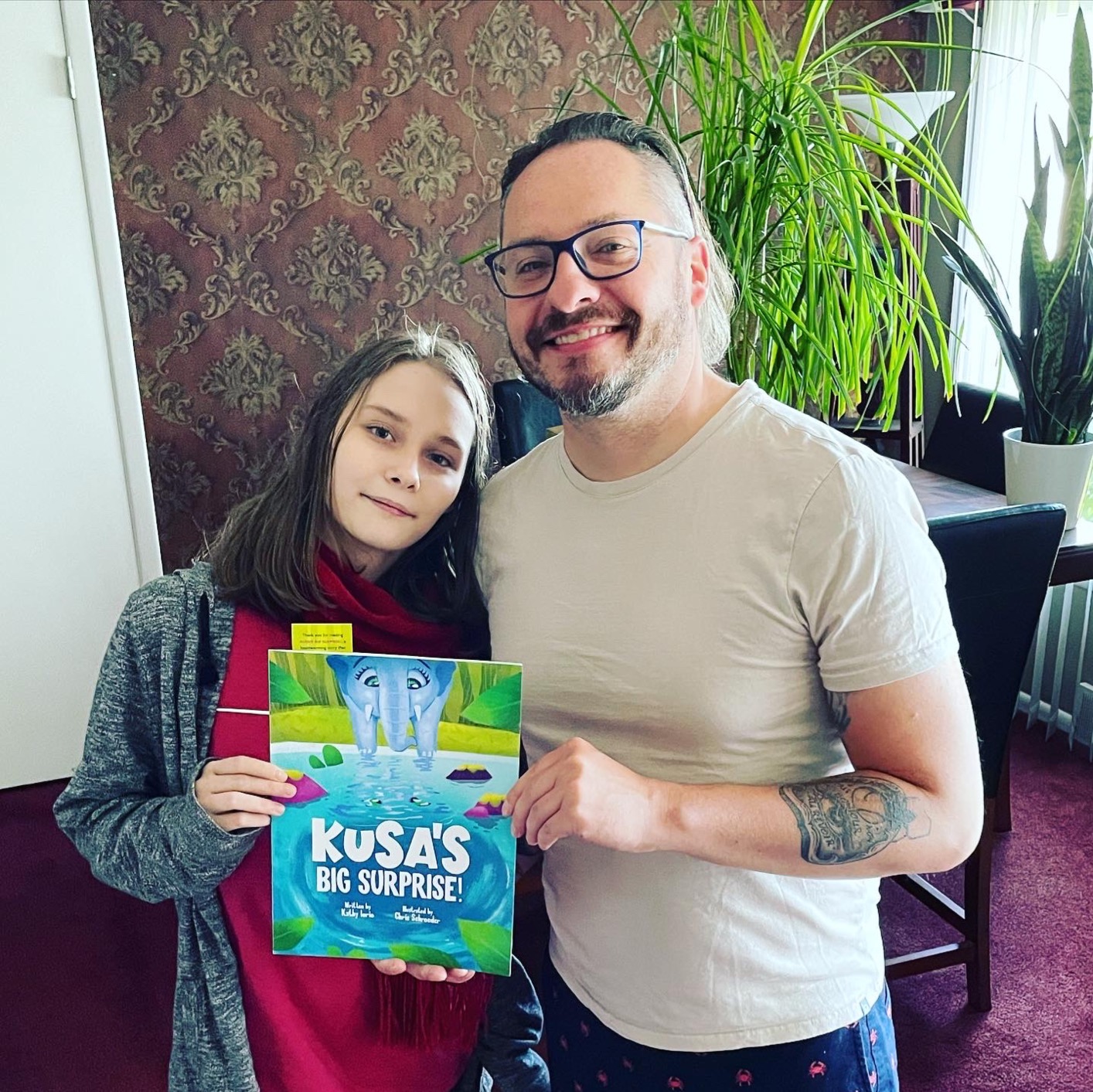 Kusa's Big Surprise!: Iorio, Kathy, Schroeder, Chris: 9781735677569 ...