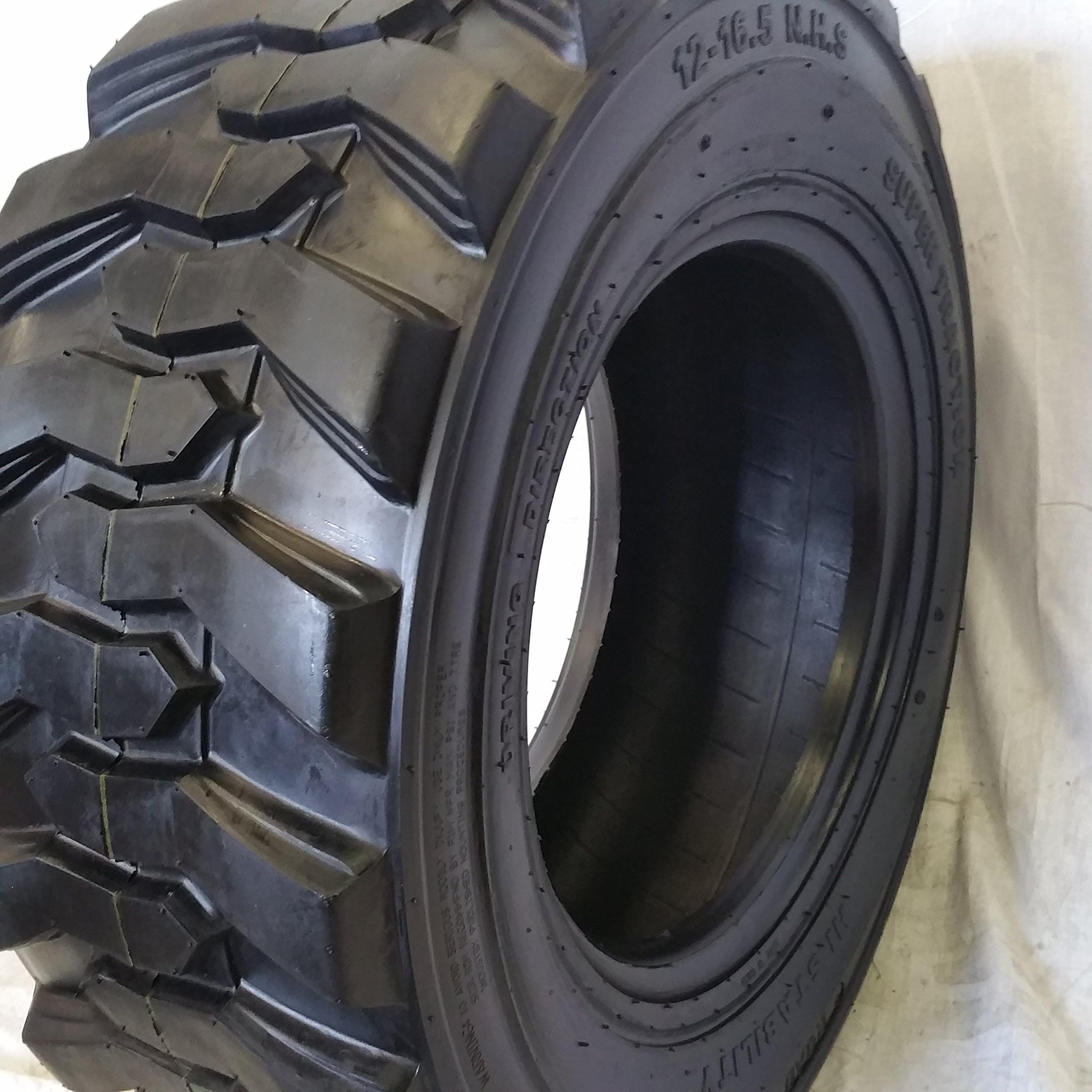 Amazon.com: 23.5x25 28 PLY L3-G3 LOADER TIRE (1 TIRE) 23.5-25 ROAD CREW ...