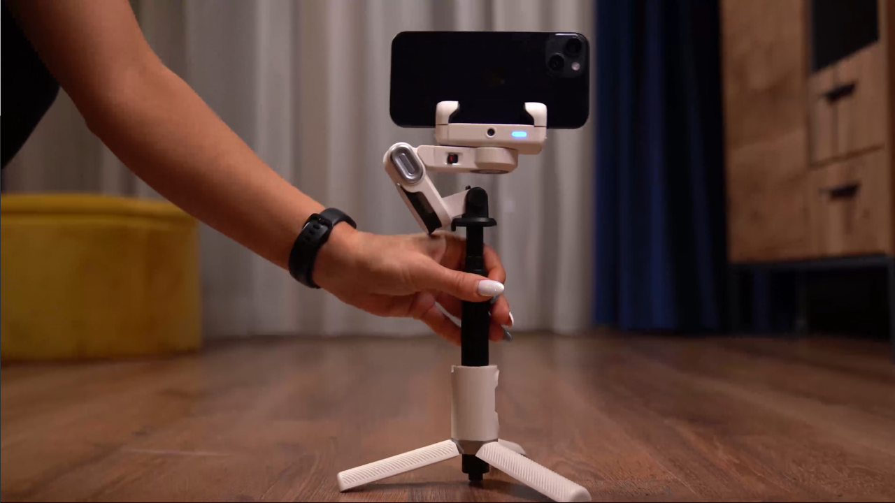 Watch AOCHUAN M1 Pro Promotional Video on Amazon Live