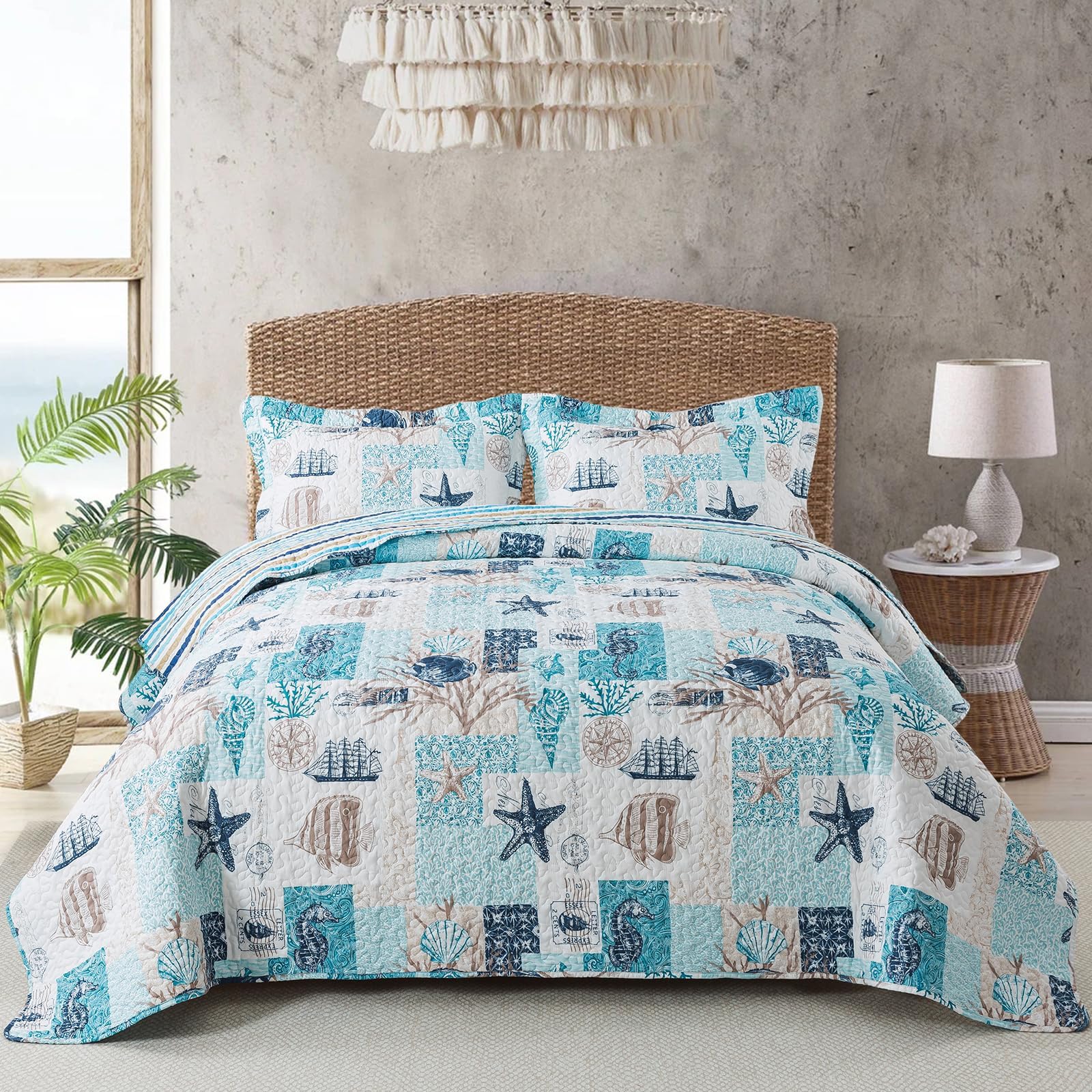 Amazon.com: Finely Stitched Coastal Seaside Cottage Quilt Set with ...