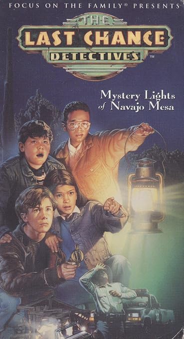 Amazon.com: The Last Chance Detectives: Mystery Lights of Navajo Mesa ...