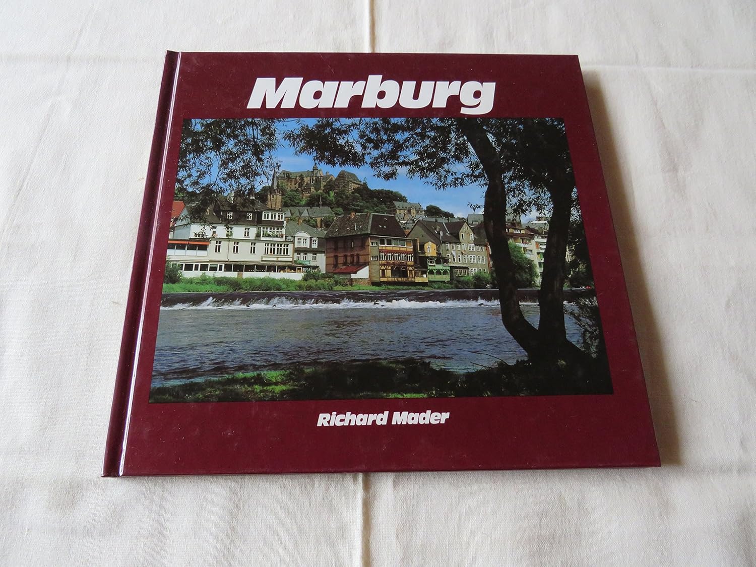 Amazon.com: Marburg: 9783980011518: Mader, Richard: Books