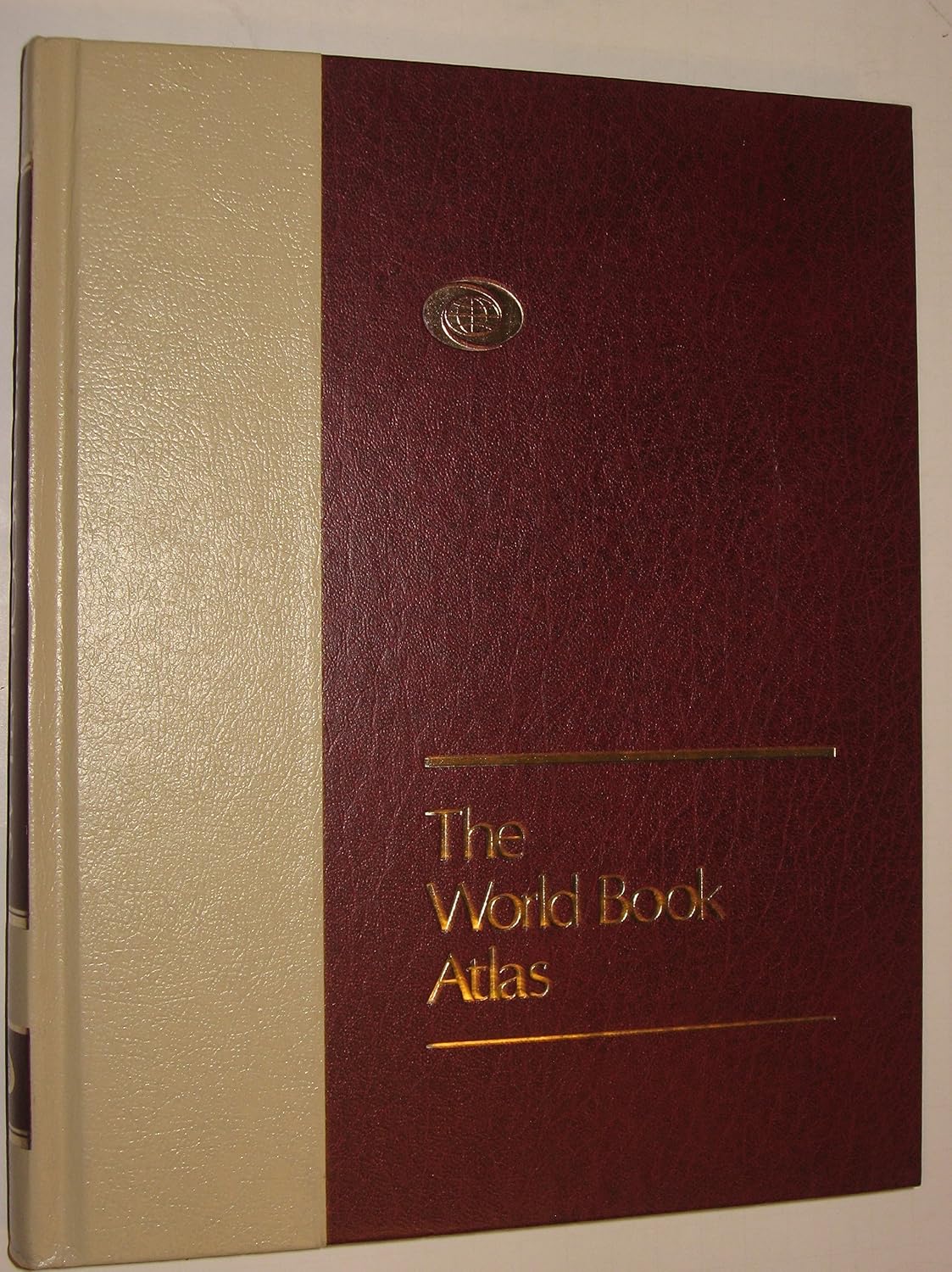 The World Book Atlas: Amazon.co.uk: 9780716631736: Books