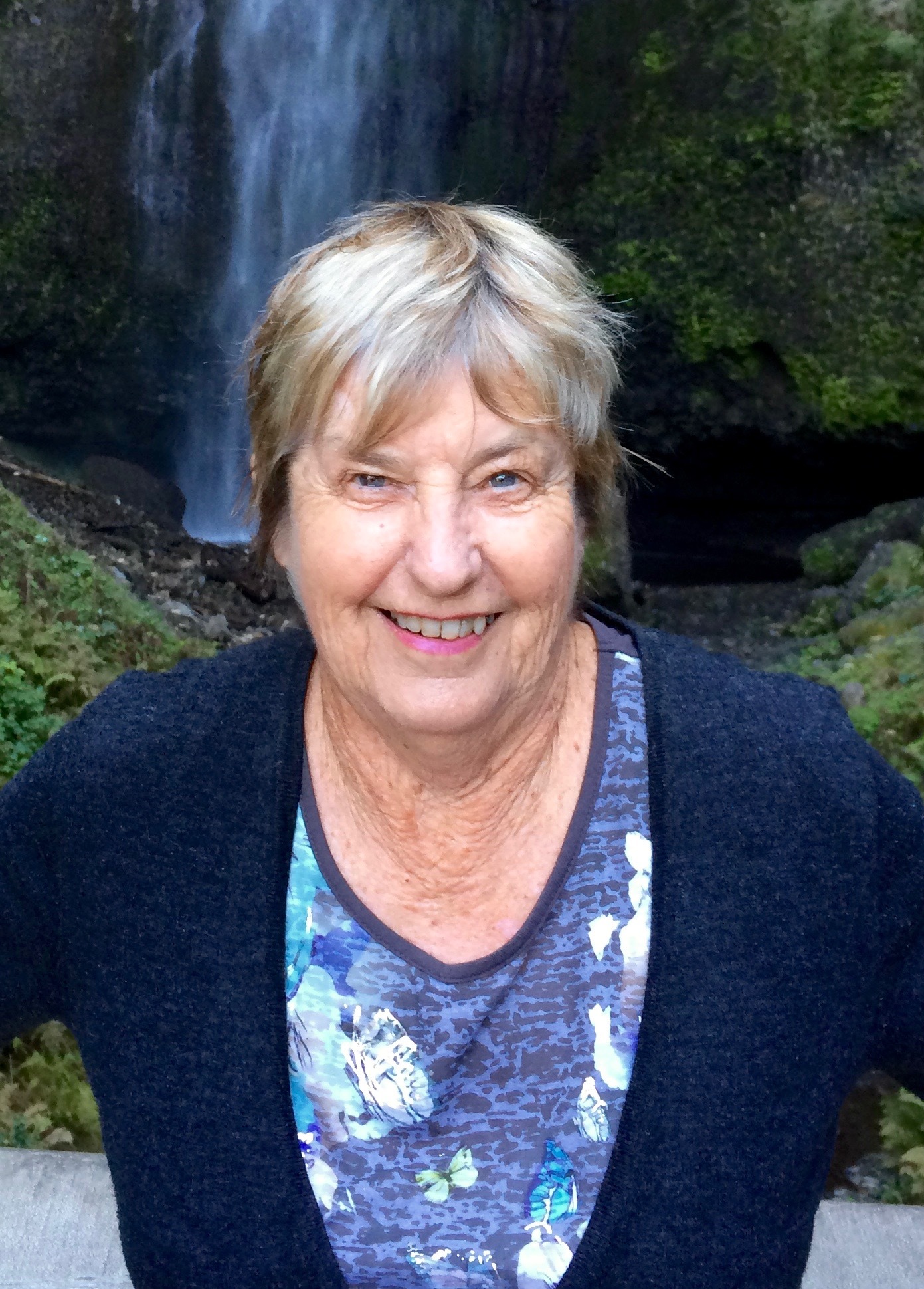 Amazon.com: Helen Reardon: books, biography, latest update