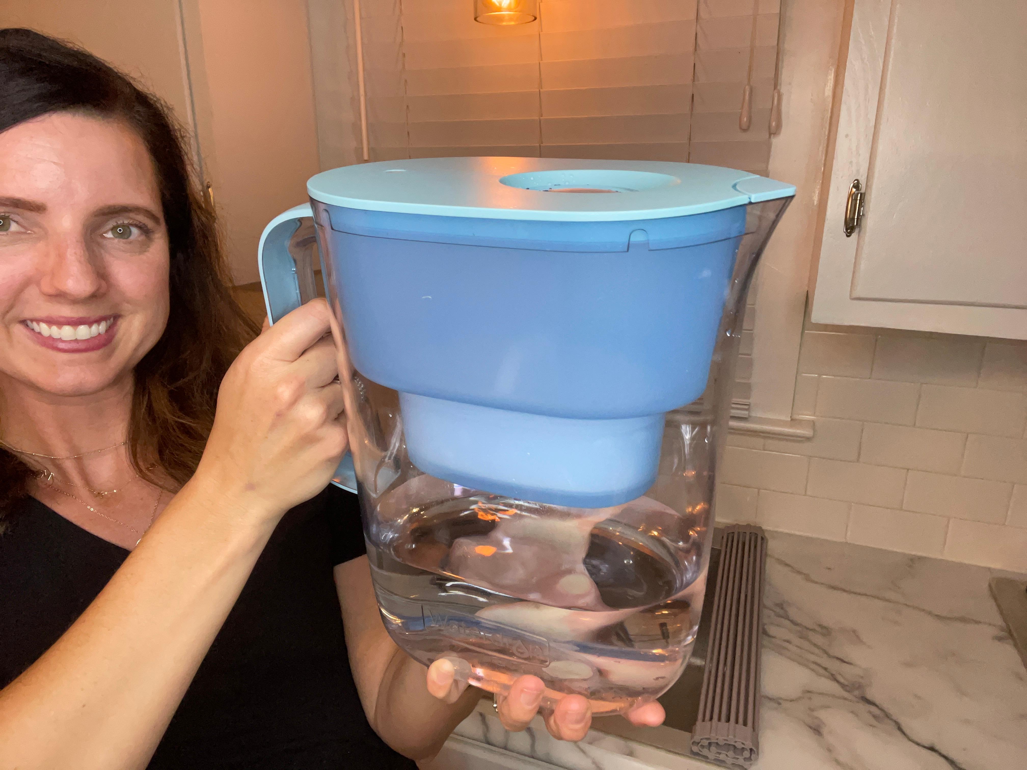 Watch Water drop 200 Gallon - 10 Cup Water Filter Pitcher REVIEW! on ...