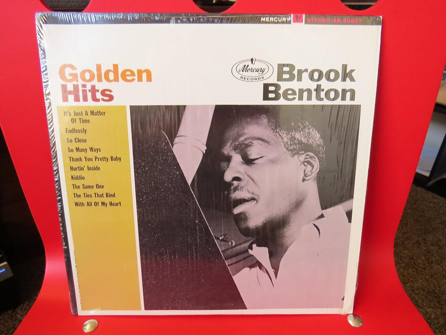 BROOK BENTON: GOLDEN HITS - vinyl lp.: Brook Benton: Amazon.com: Books
