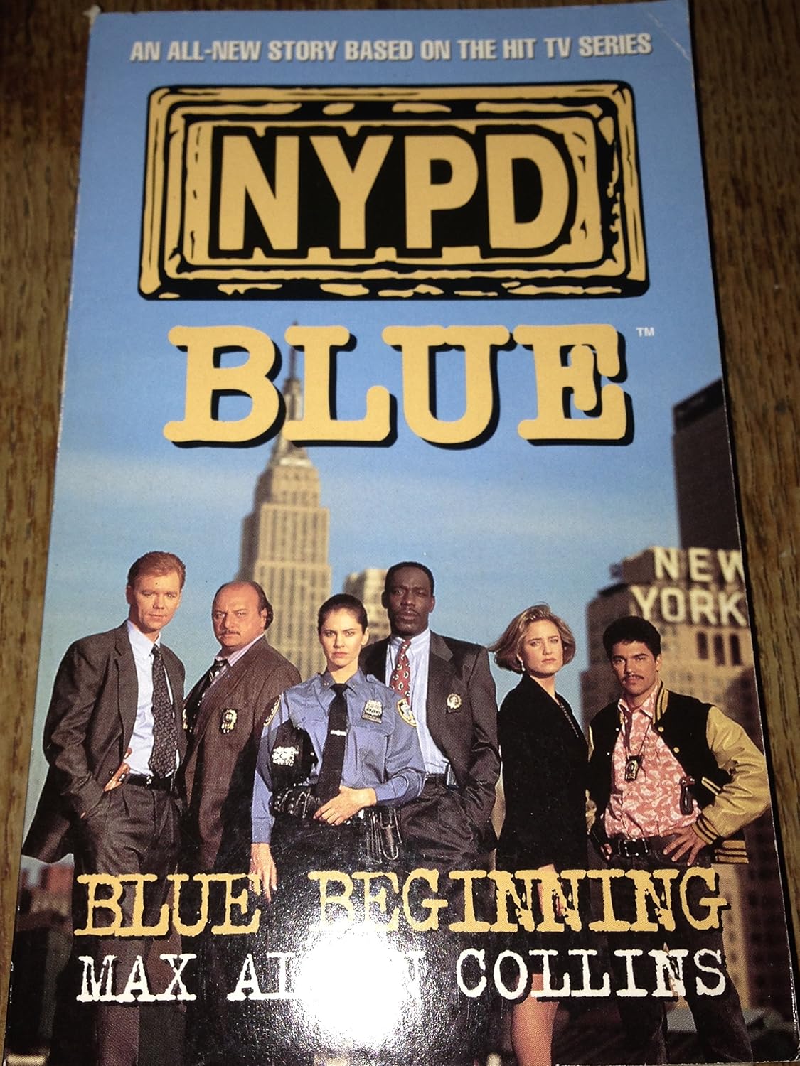 NYPD Blue (v. 1): Max Allan Collins: 9780451185594: Amazon.com: Books