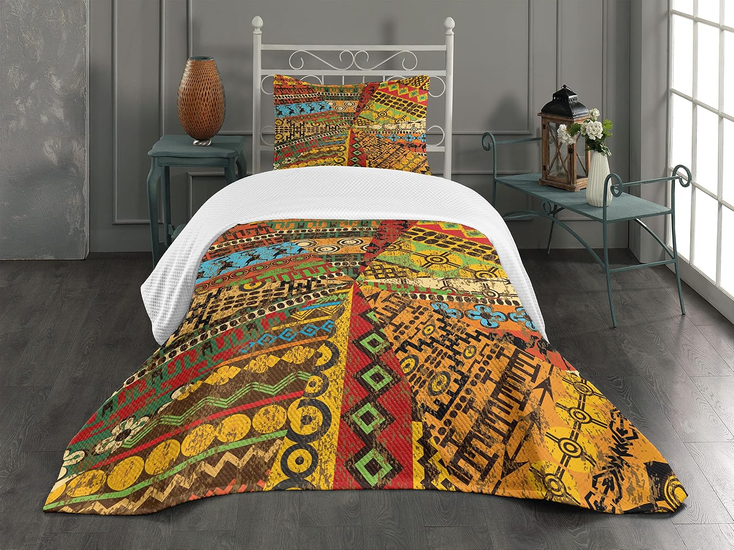 Amazon.com: Ambesonne African Bedspread Set, Grunge Collage Ethnic ...