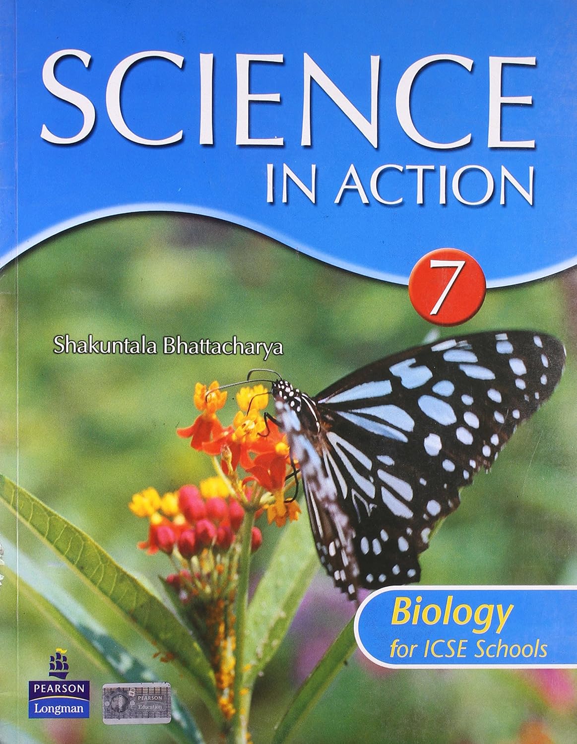 Science in Action: Biology 7 : Gayatri Moorthy: Amazon.in: Books