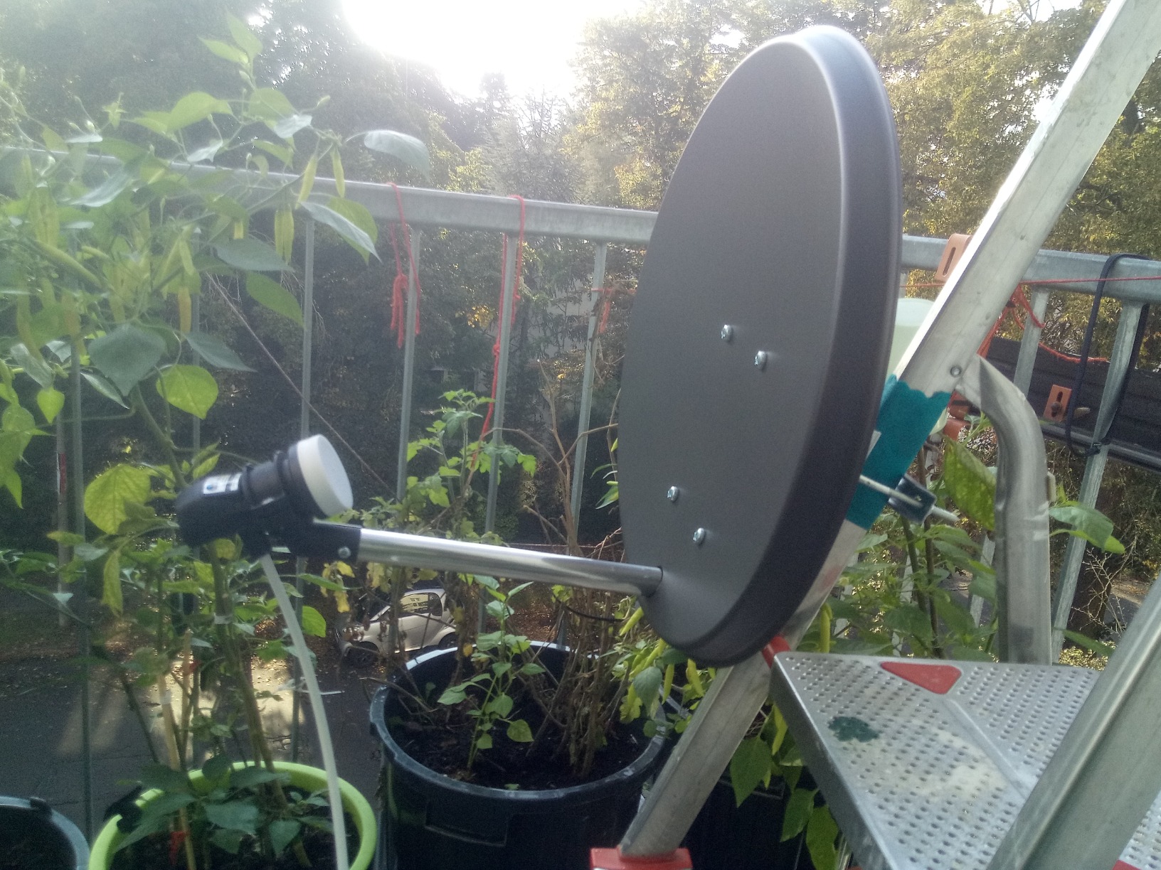 HB-DIGITAL Mini Sat Anlage 40cm Schüssel Hellgrau + LNB 0,1 dB + 10m ...