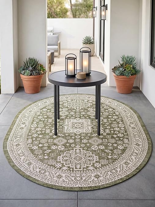 Amazon.com: Rugs.com Outdoor Aztec Collection Rug – 5' x 8' Oval Green ...