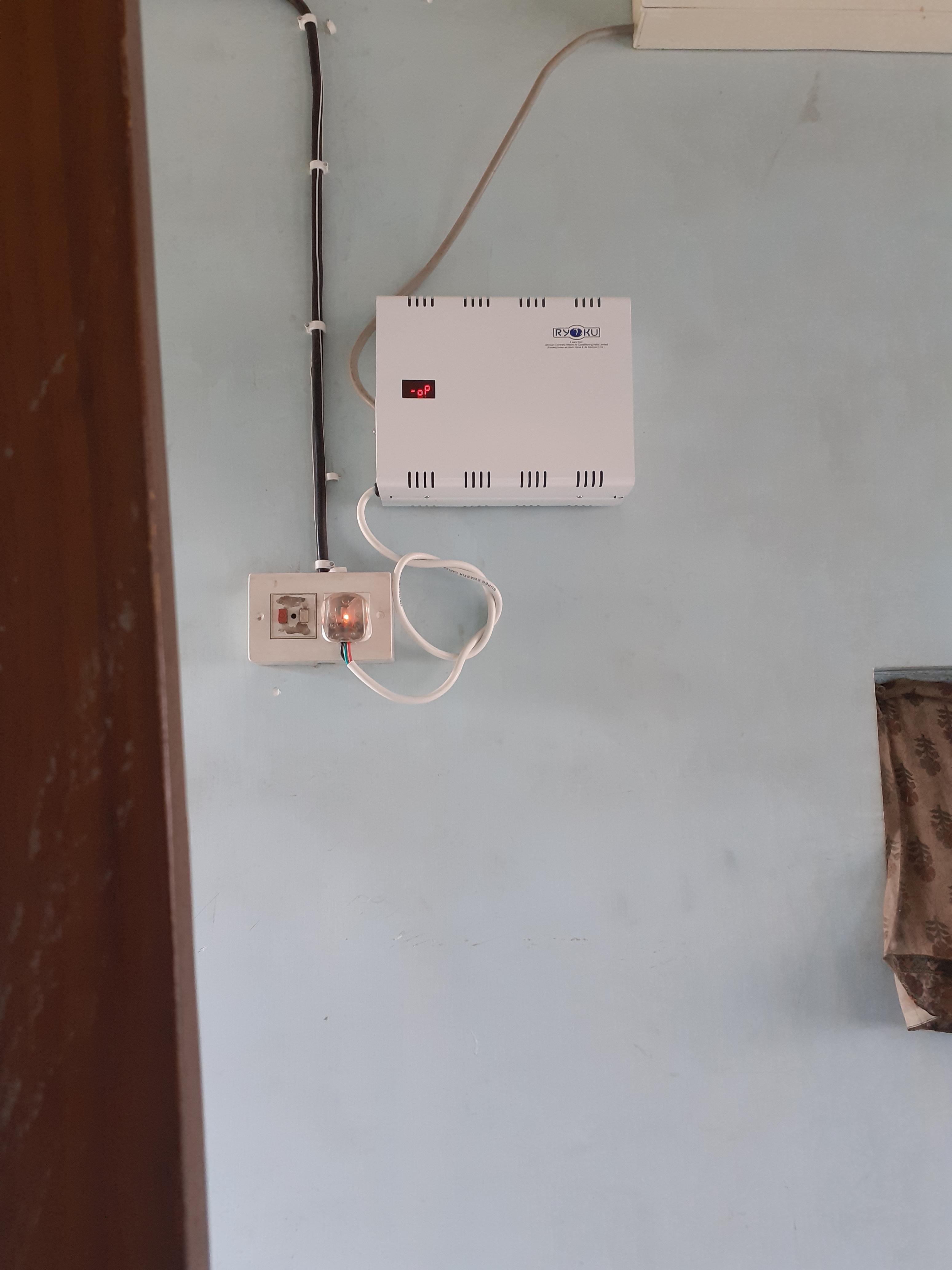 Ryoku - Hitachi AC Double Booster Metal Stabilizer with Digital Meter ...